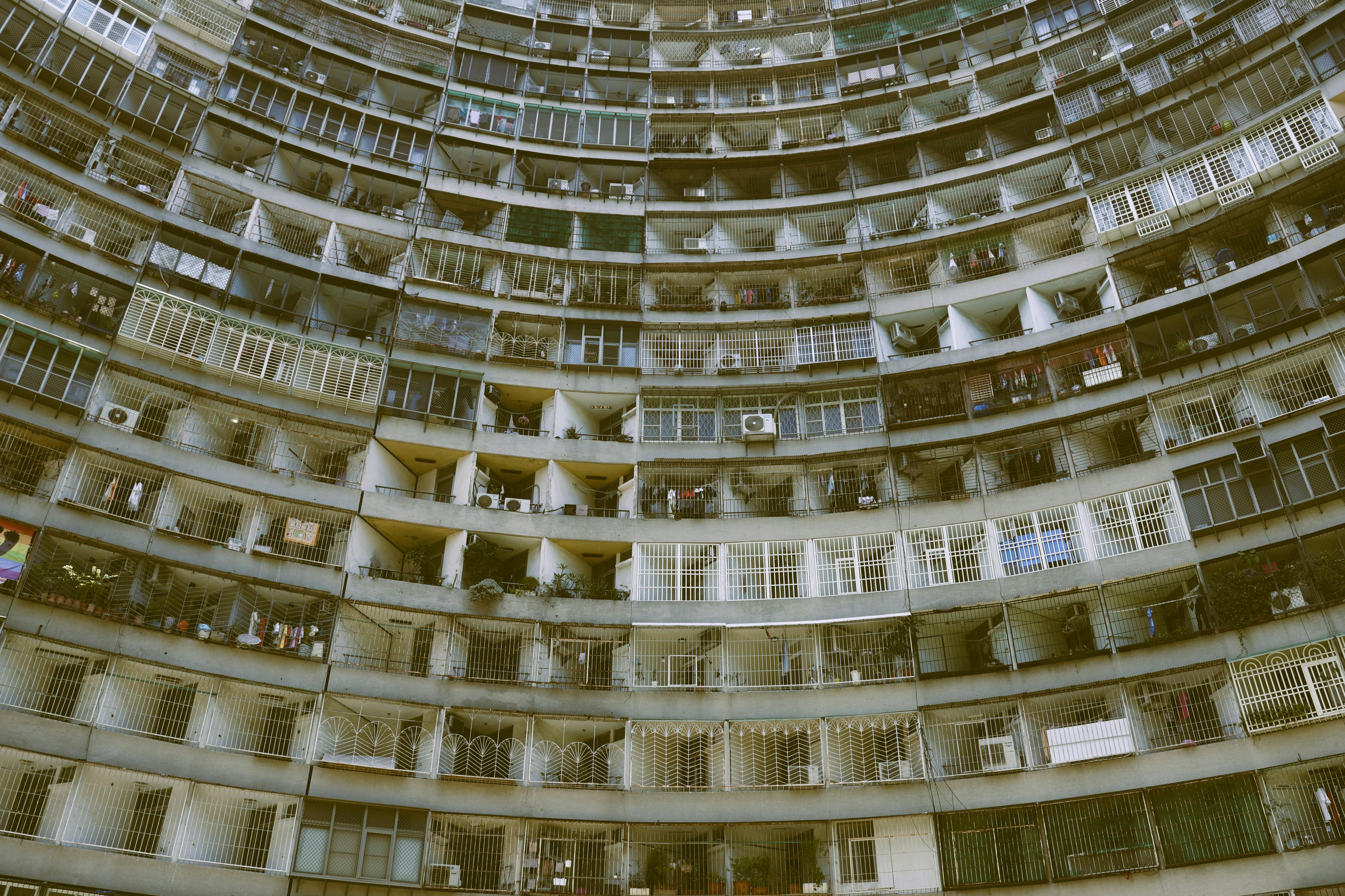 Curved Facade of Taiwanese High-rise Apartments · Free Stock Photo
