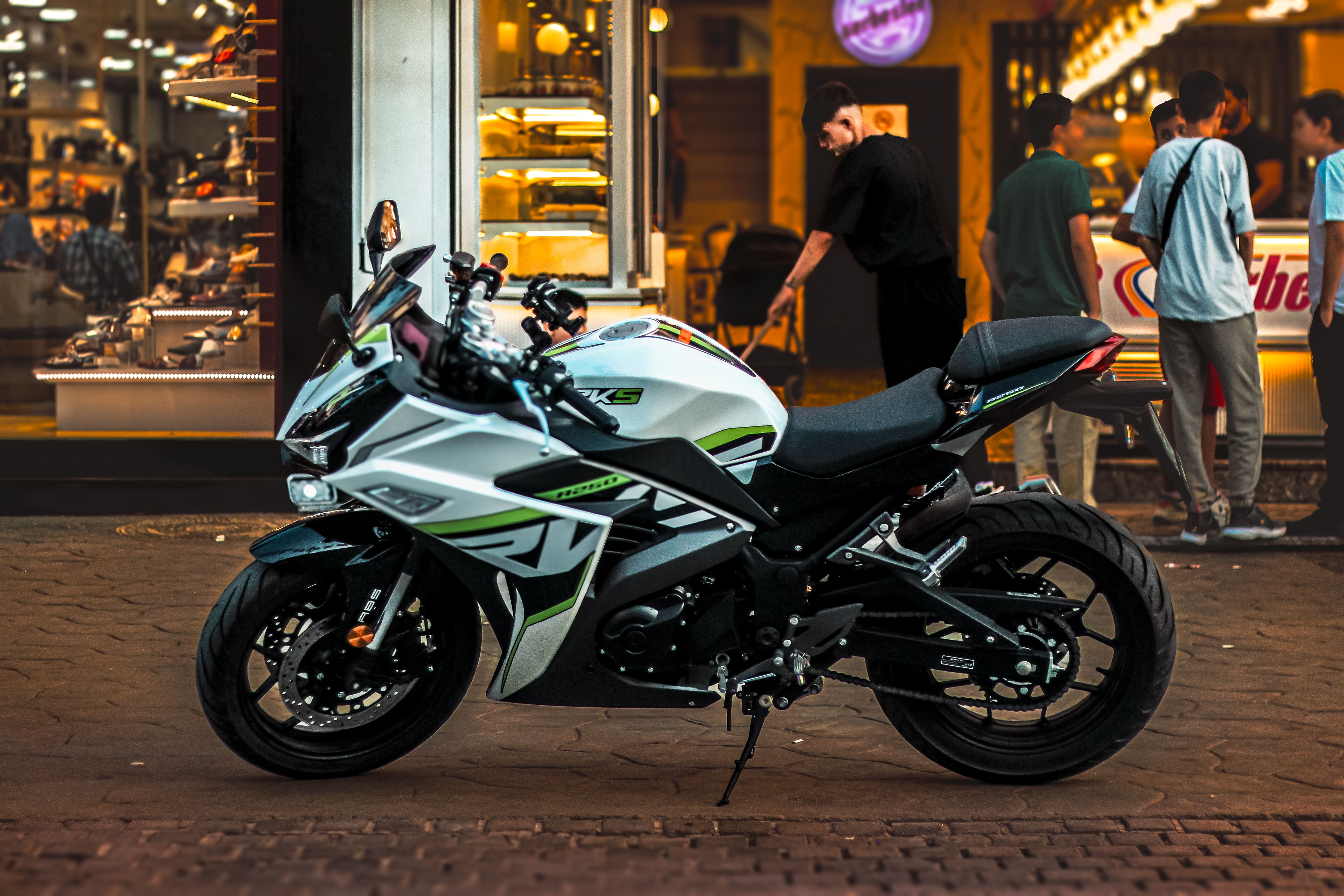 Sport Bike Photos, Download The BEST Free Sport Bike Stock Photos & HD ...