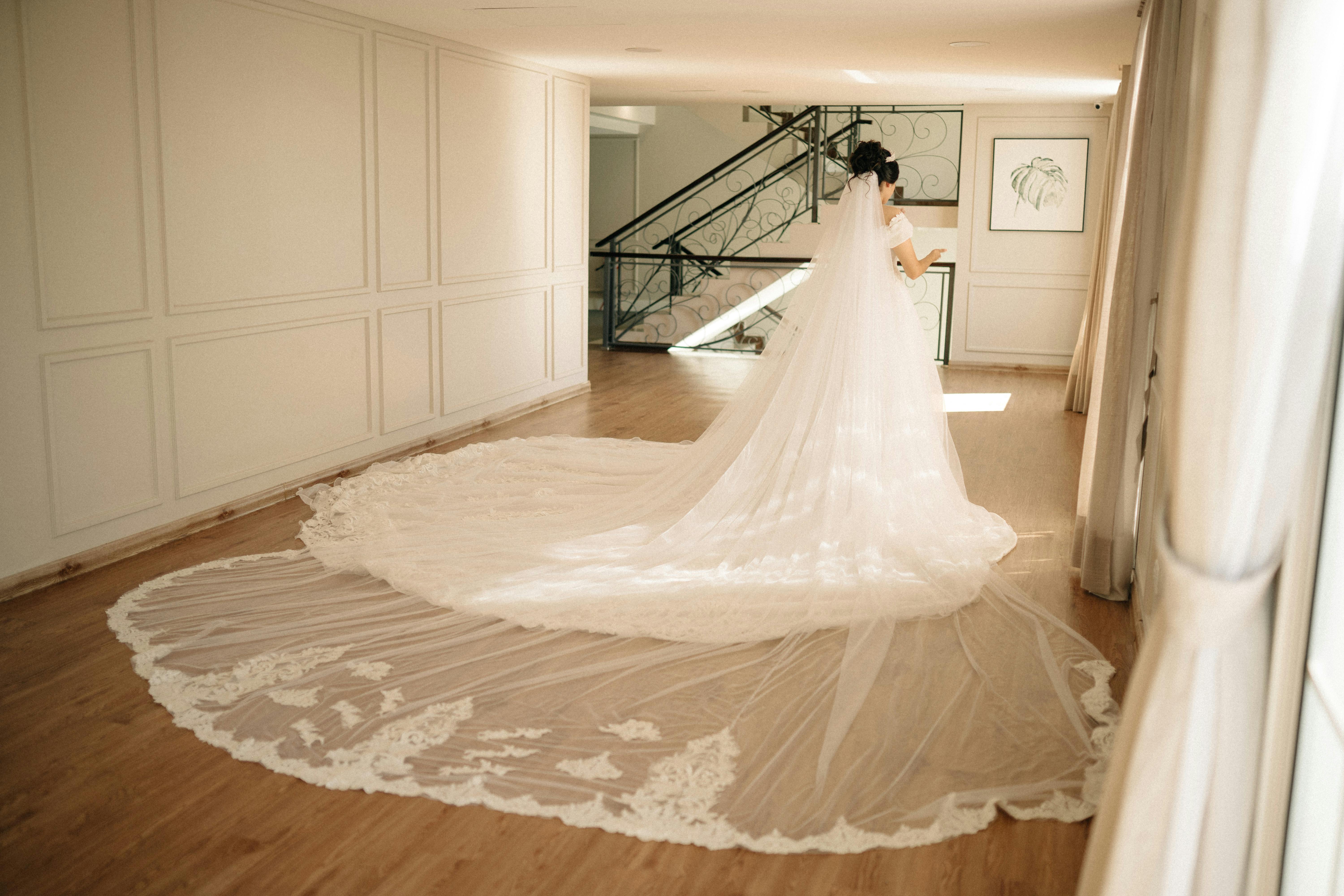 Bride's Attire Photos, Download The BEST Free Bride's Attire Stock ...