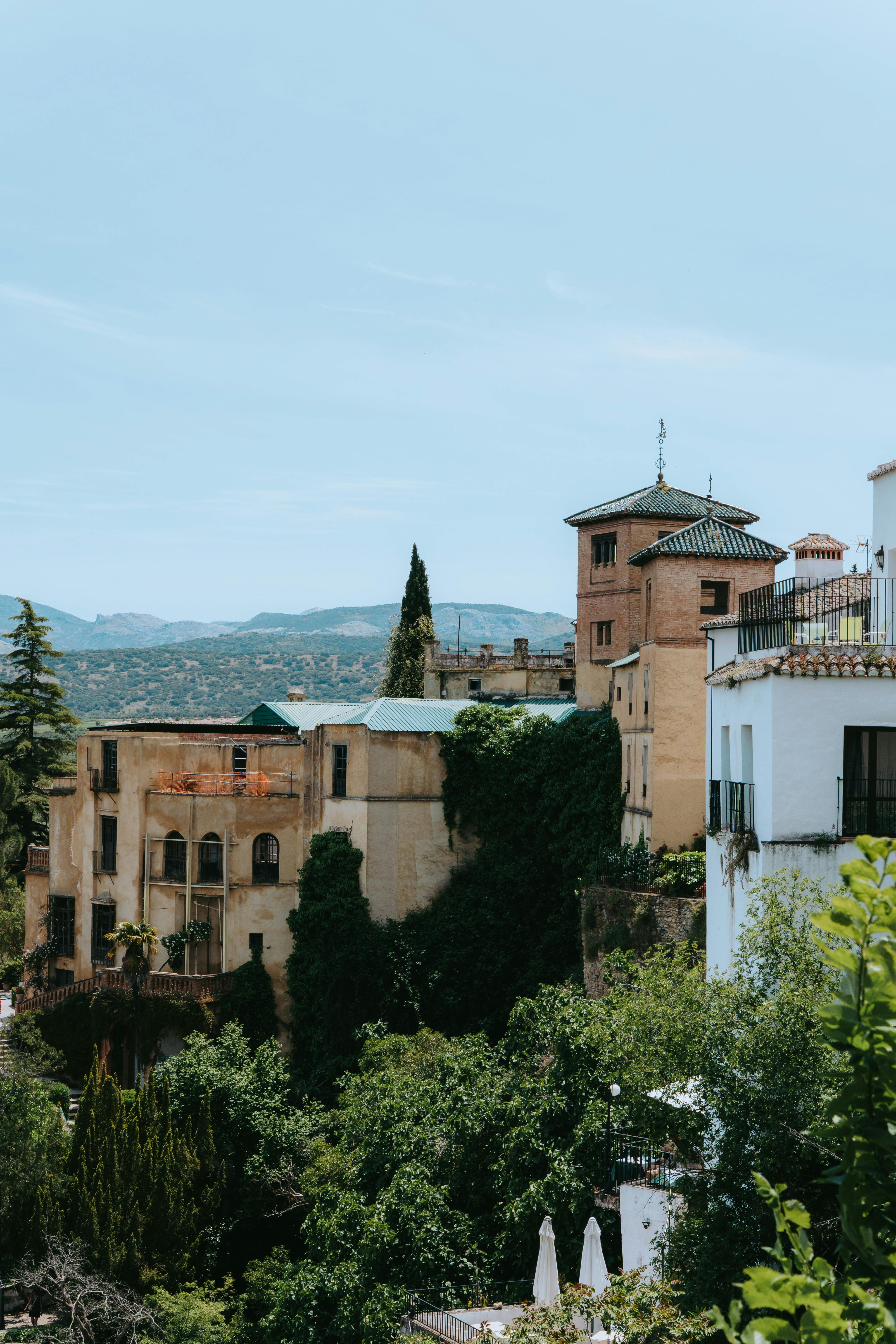 Vista Panorámica De La Arquitectura Histórica De Ronda · Foto de stock ...