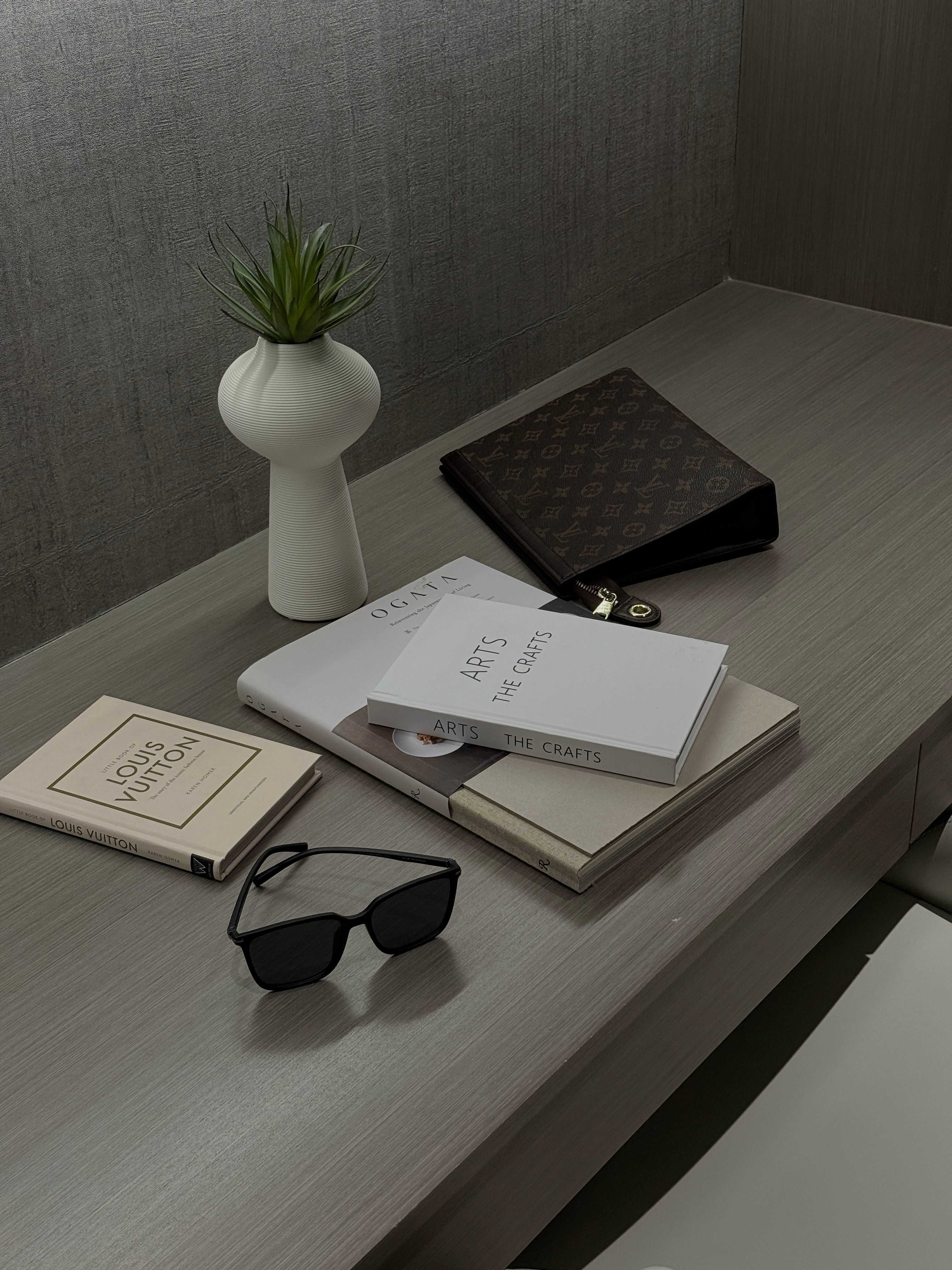 Louis Vuitton Photos, Download The BEST Free Louis Vuitton Stock Photos ...