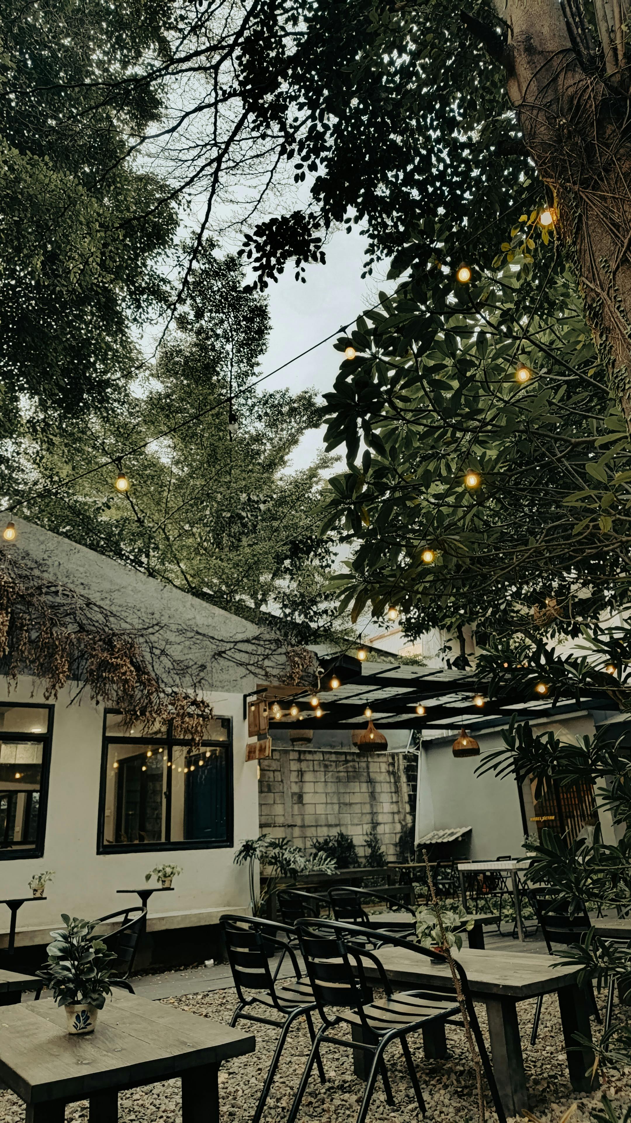 Charming Outdoor Cafe Setting in Indonesia · Free Stock Photo