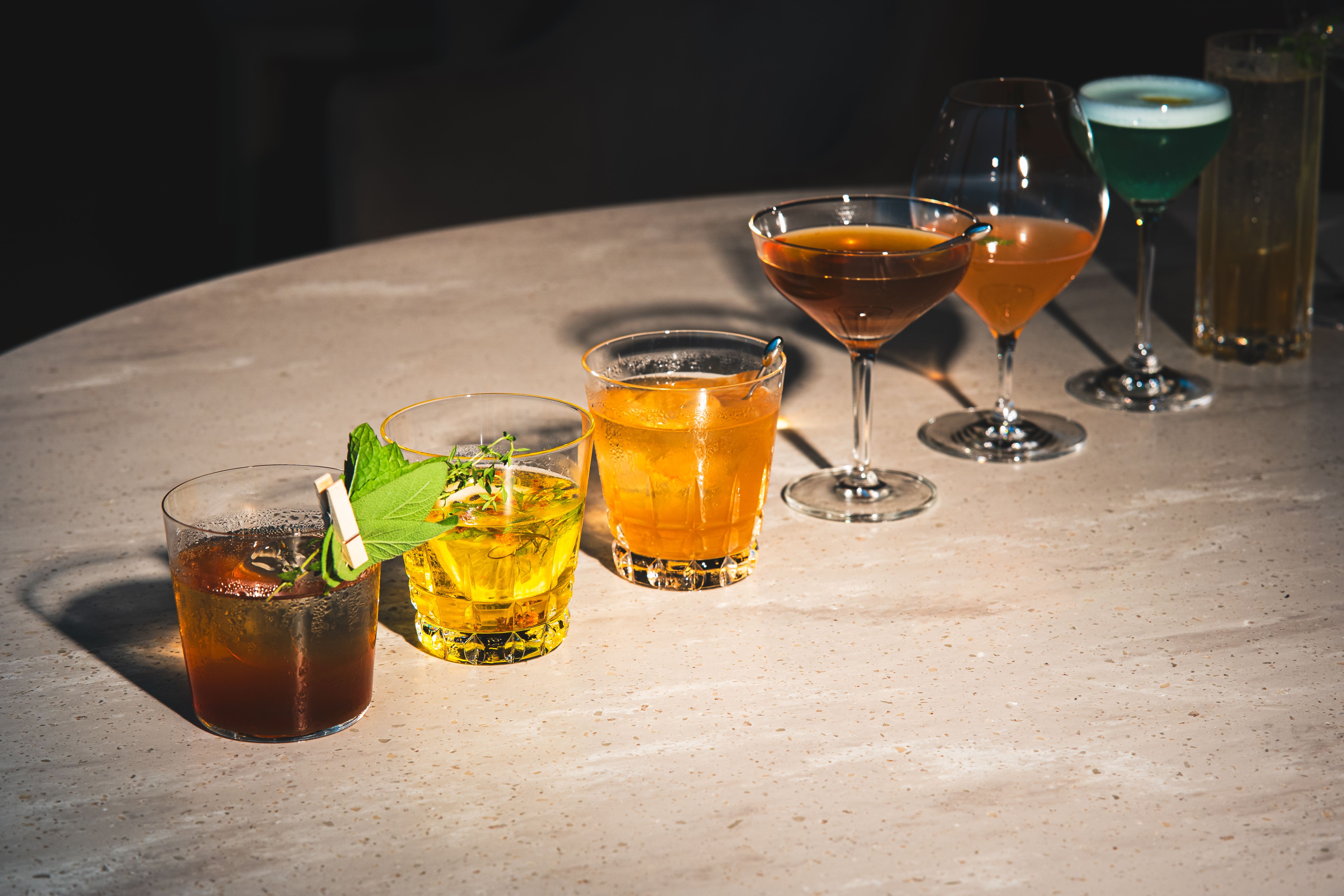 Elegant Cocktail Display at a Tokyo Bar · Free Stock Photo