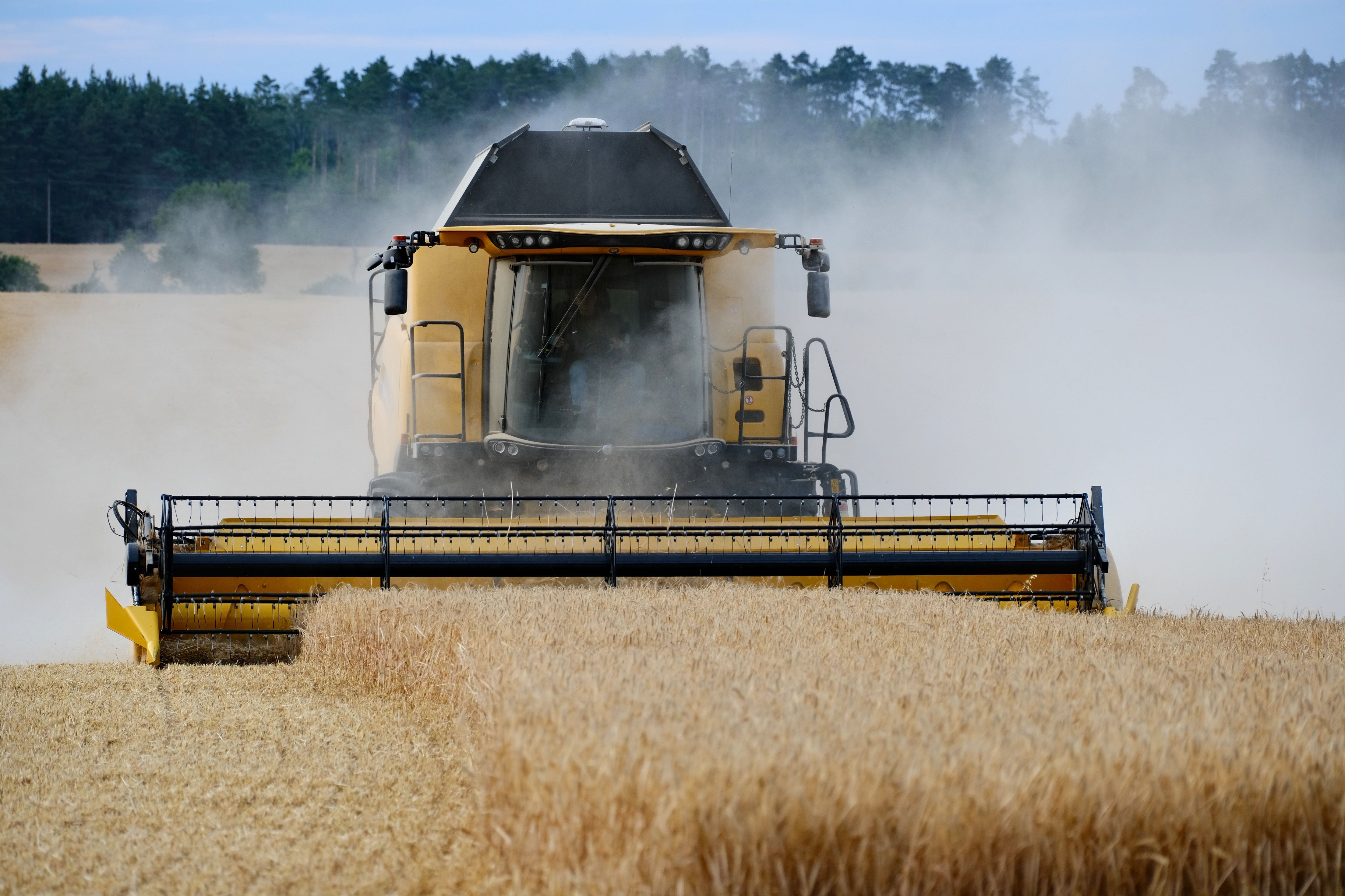 Harvesting Photos, Download The BEST Free Harvesting Stock Photos & HD ...
