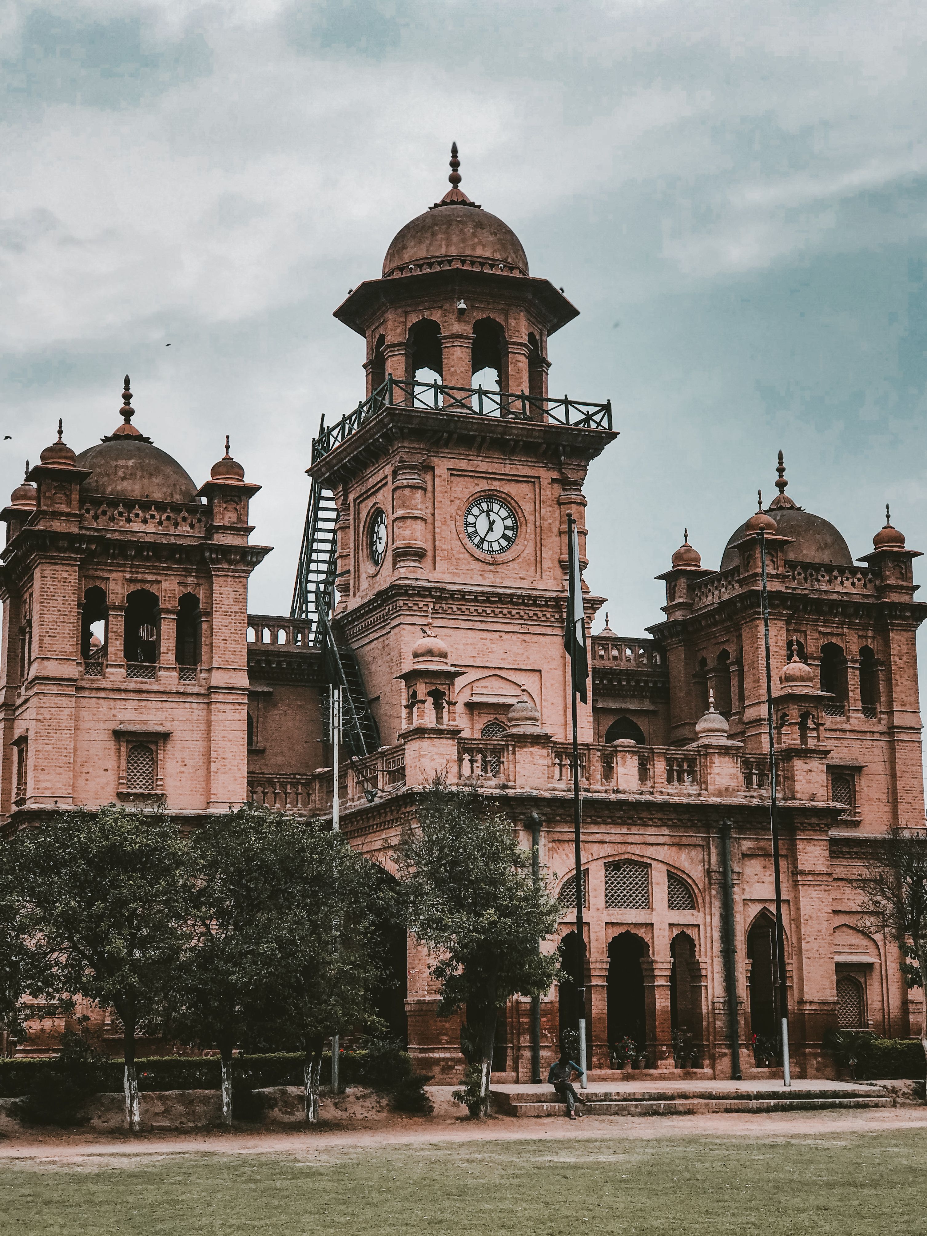 Historical Islamic Architecture in Peshawar · Free Stock Photo