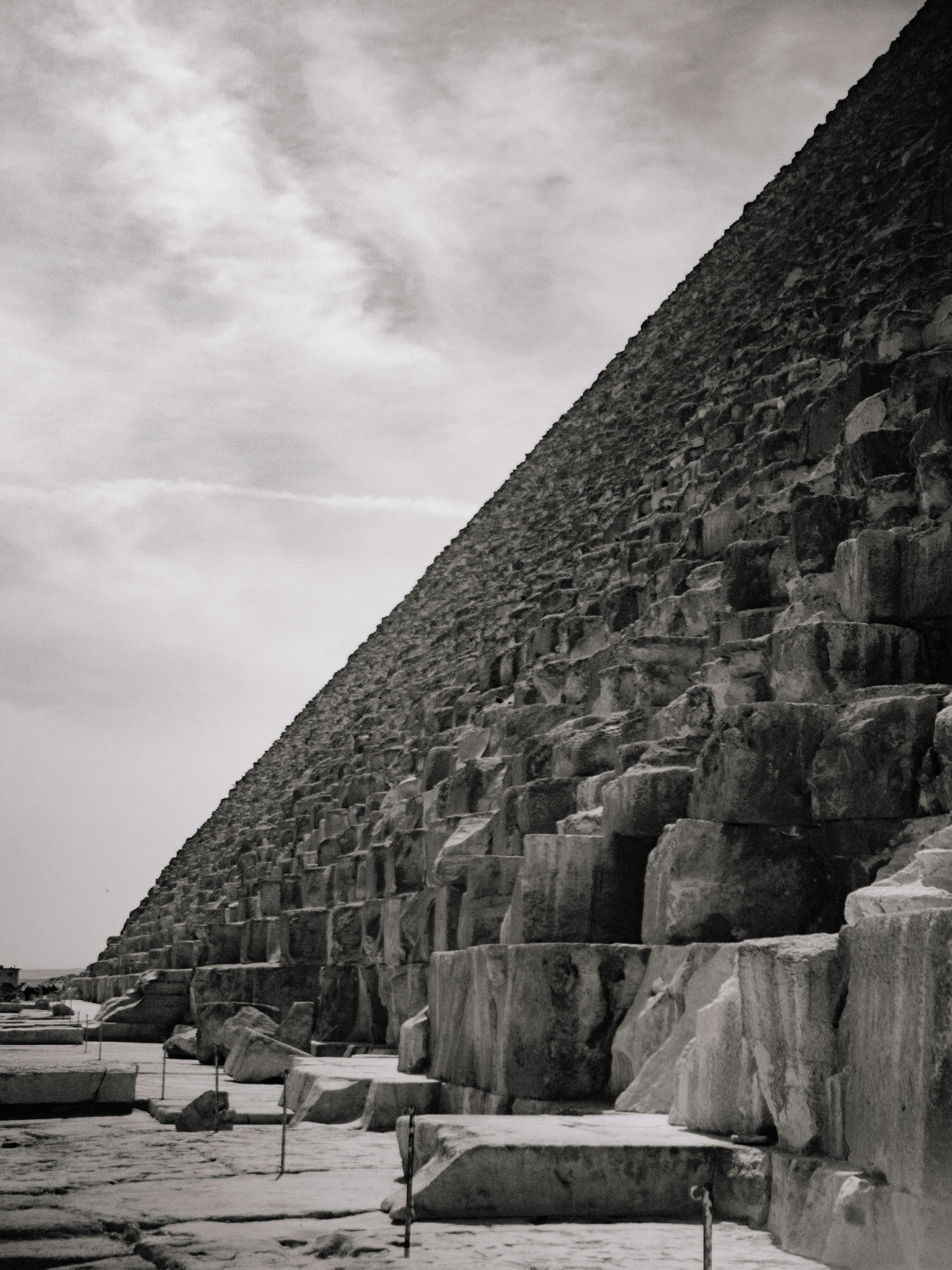 Side View of the Great Pyramid of Giza · Free Stock Photo