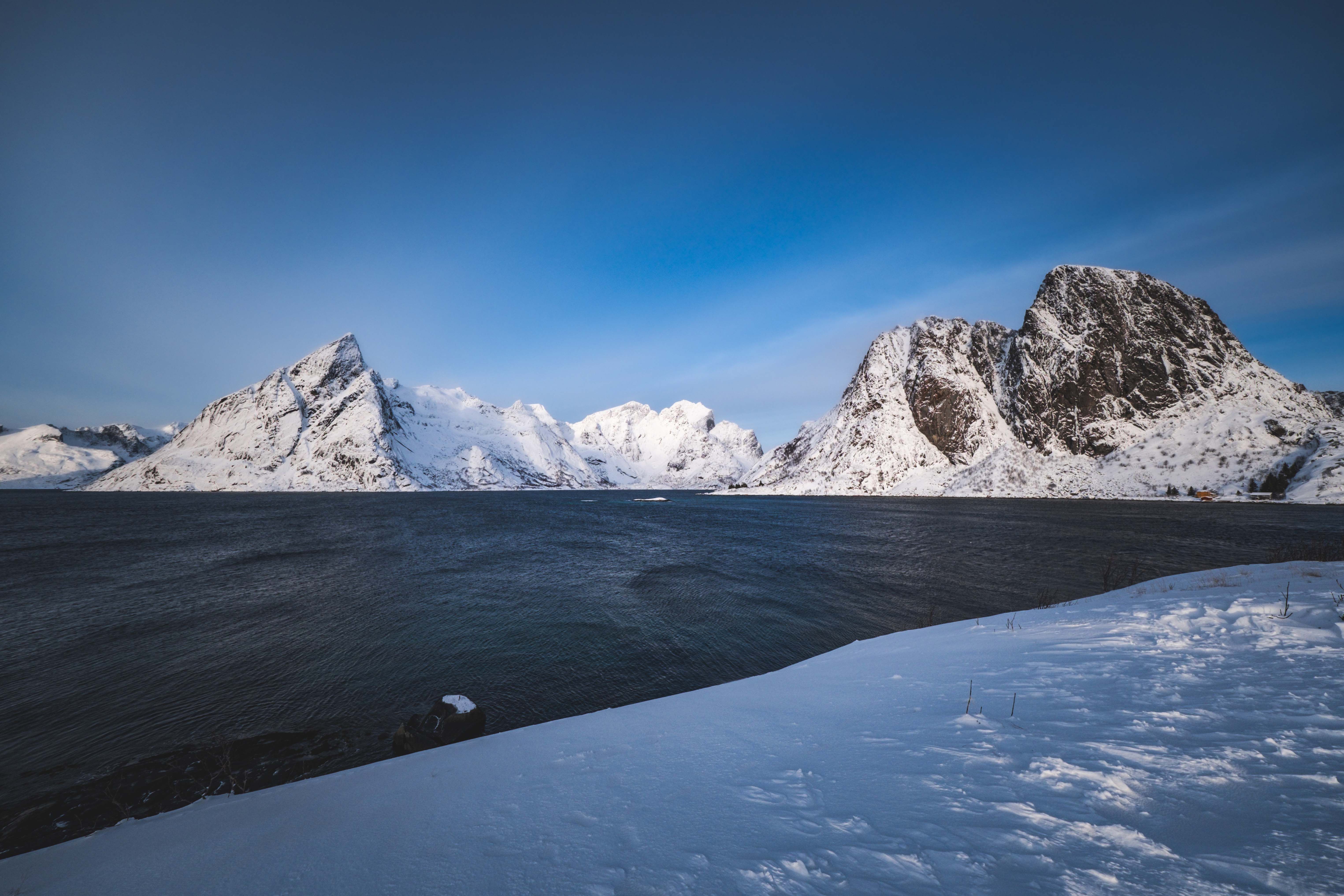 Scenic Winter View of Snow-capped Mountains · Free Stock Photo
