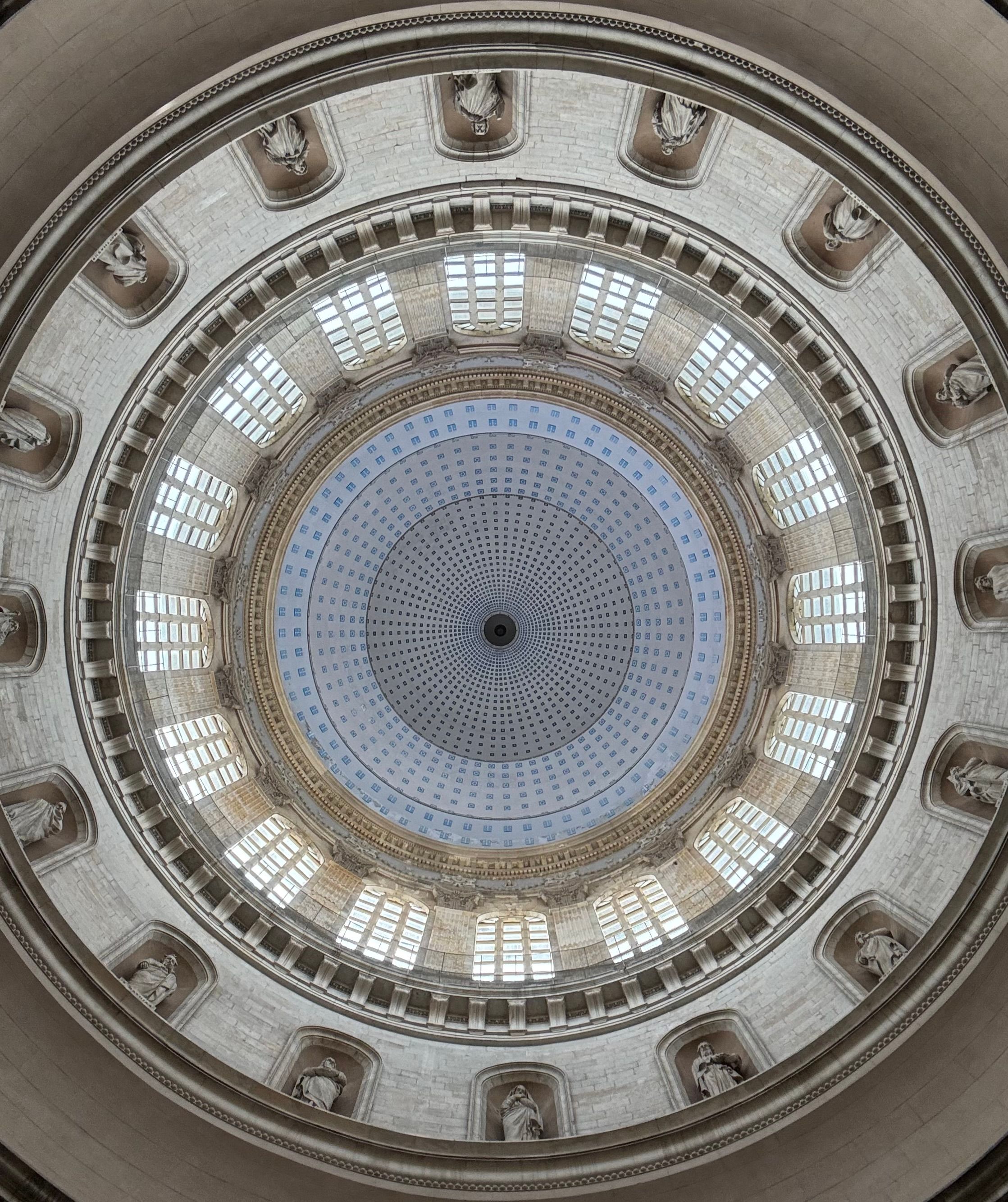 Intricate Dome Ceiling in French Architecture · Free Stock Photo