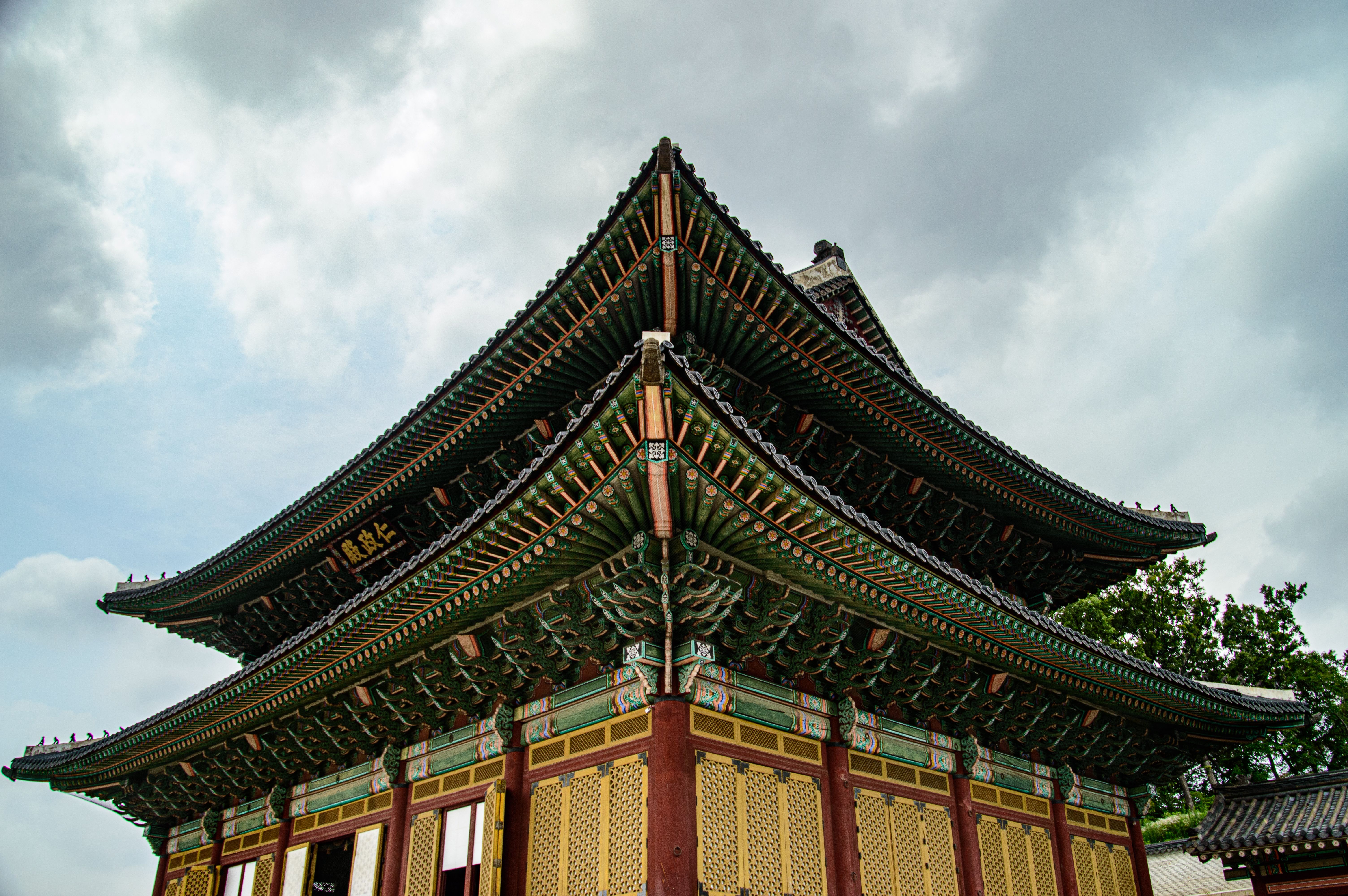 Traditional Korean Architecture in Seoul · Free Stock Photo