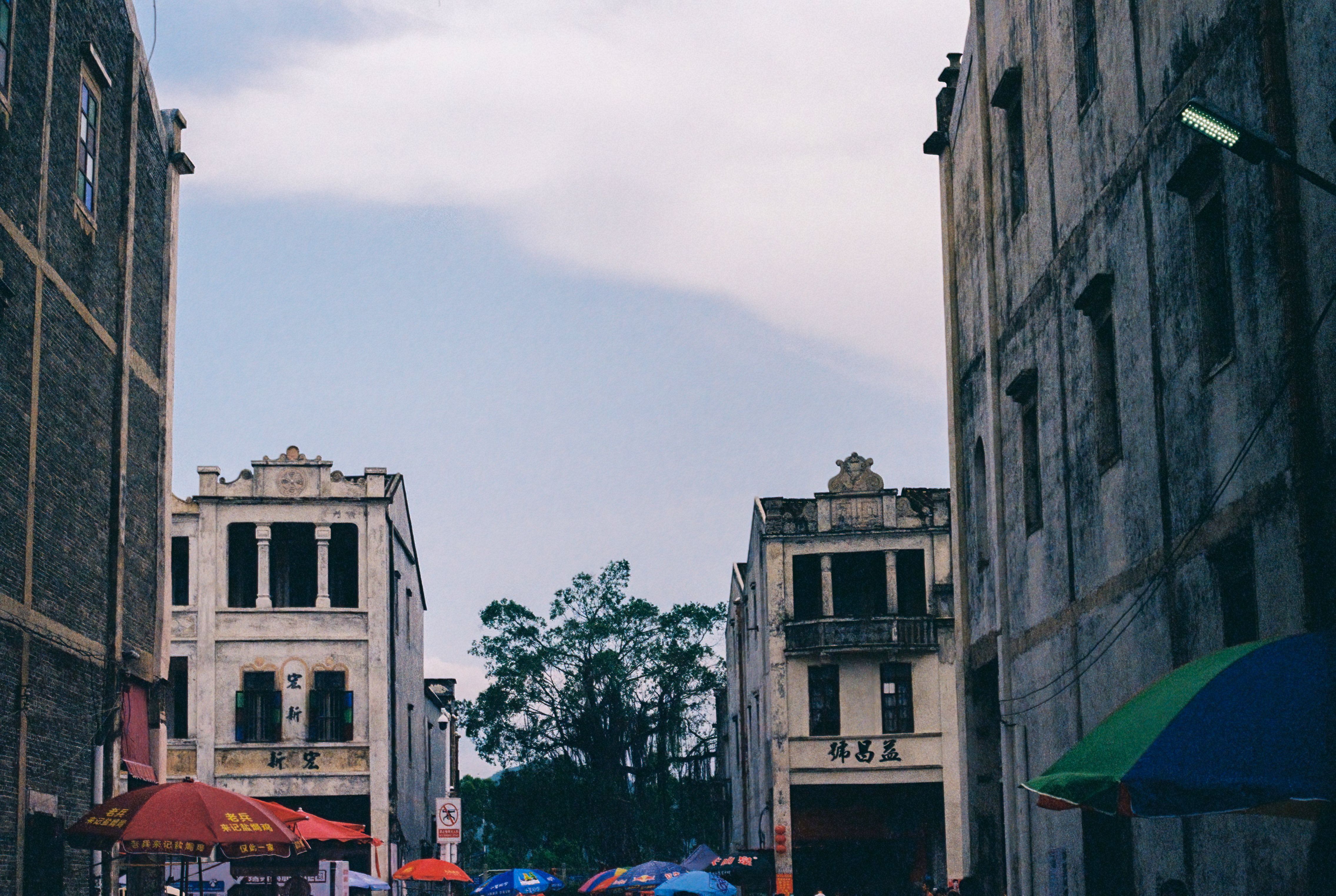 Street View Photos, Download The BEST Free Street View Stock Photos ...