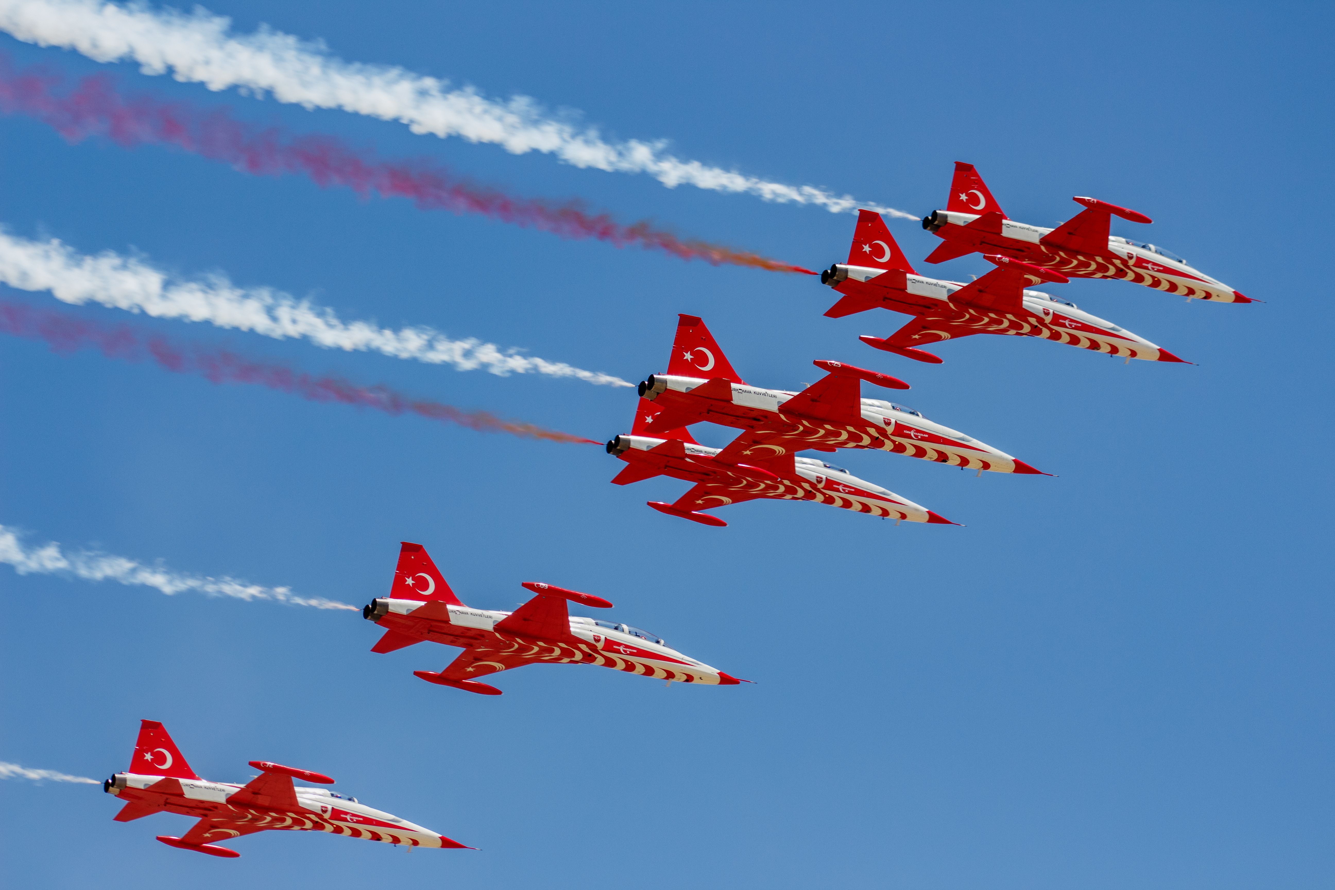 Red Arrows Photos, Download The BEST Free Red Arrows Stock Photos & HD ...