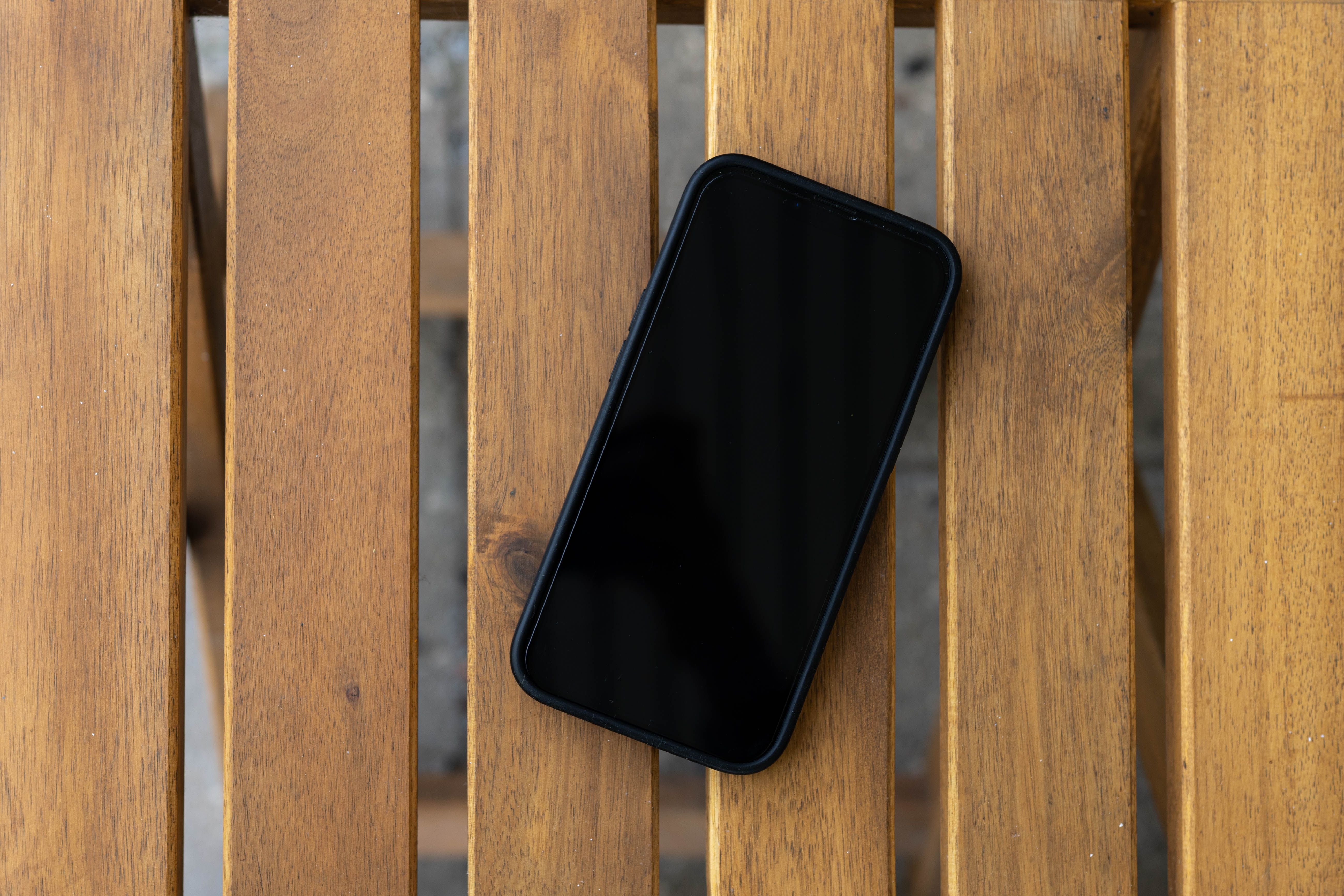 Flat Phone On Table Photos, Download The BEST Free Flat Phone On Table ...