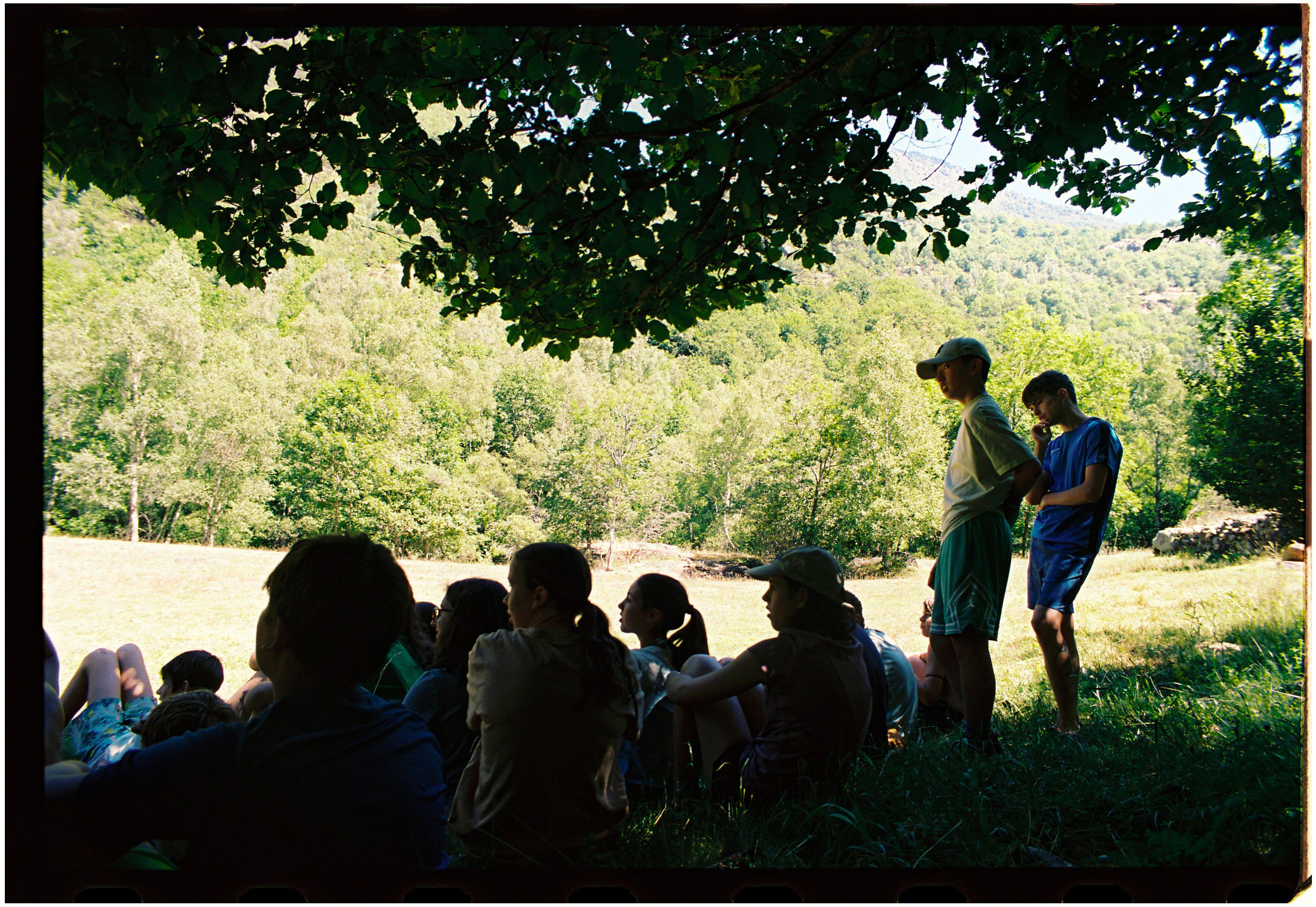 Foto de stock gratuita sobre acampada, adolescentes, al aire libre ...