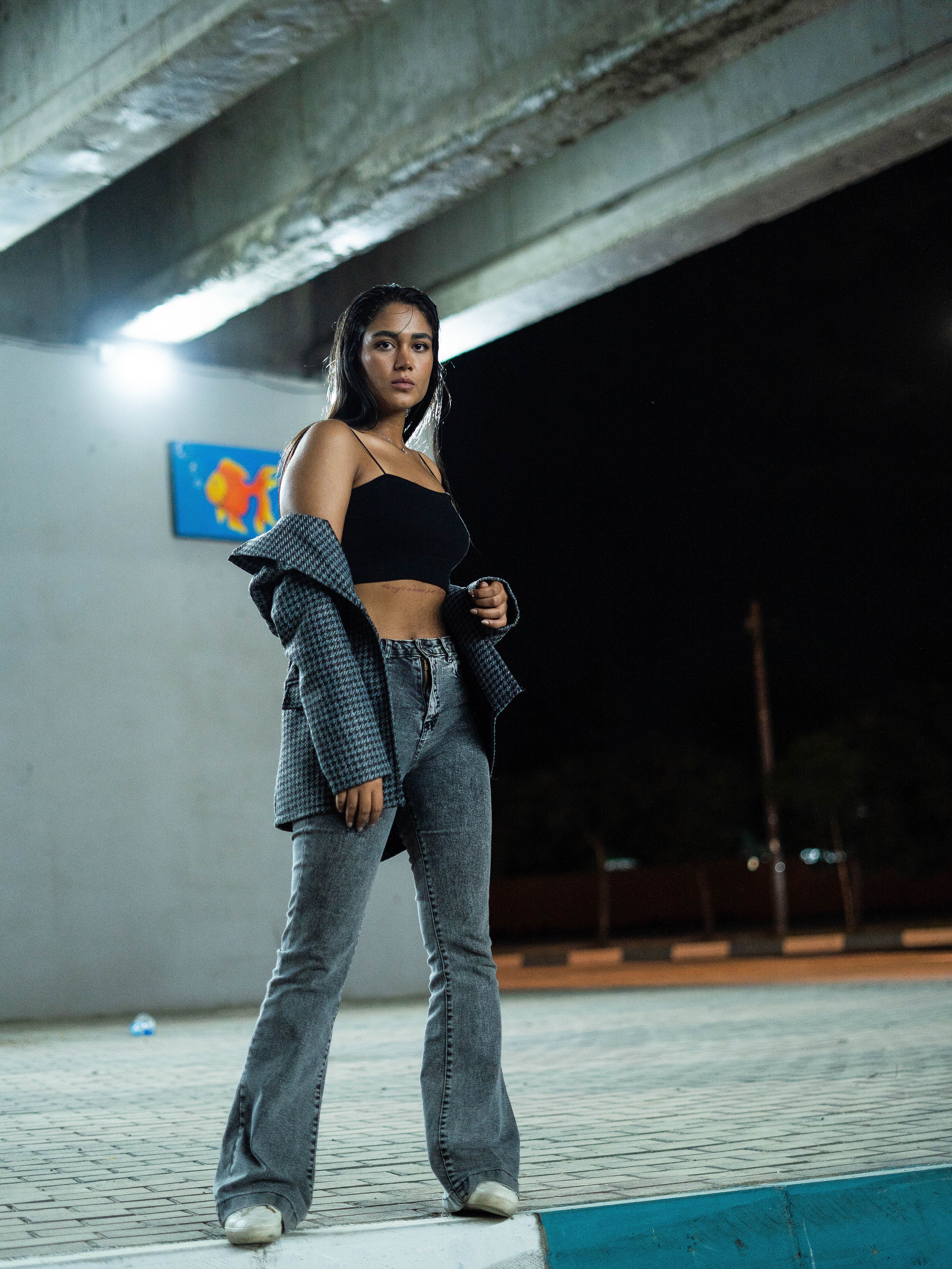 Pants Too Low Photos, Download The BEST Free Pants Too Low Stock Photos ...