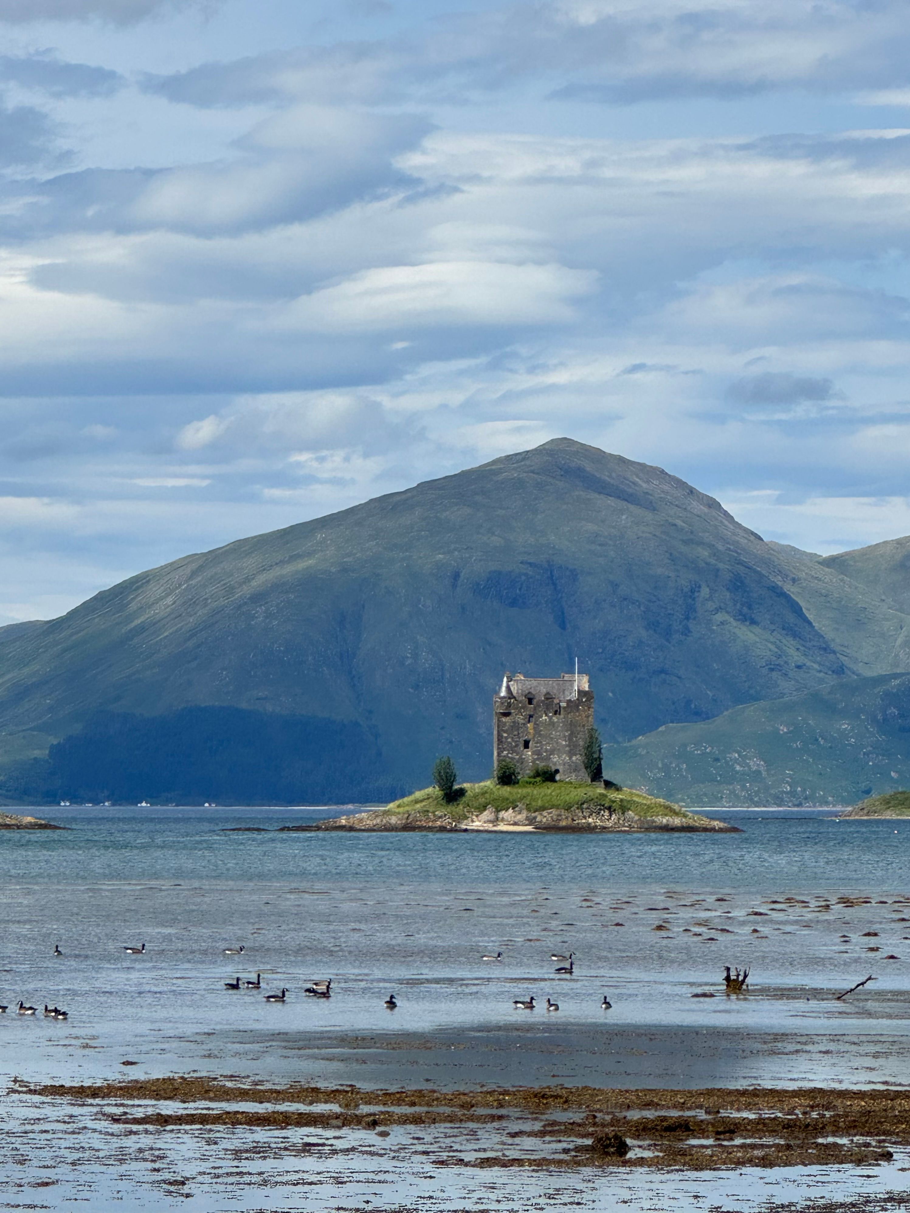 Iconic Castle Stalker in Scenic Scottish Highlands · Free Stock Photo