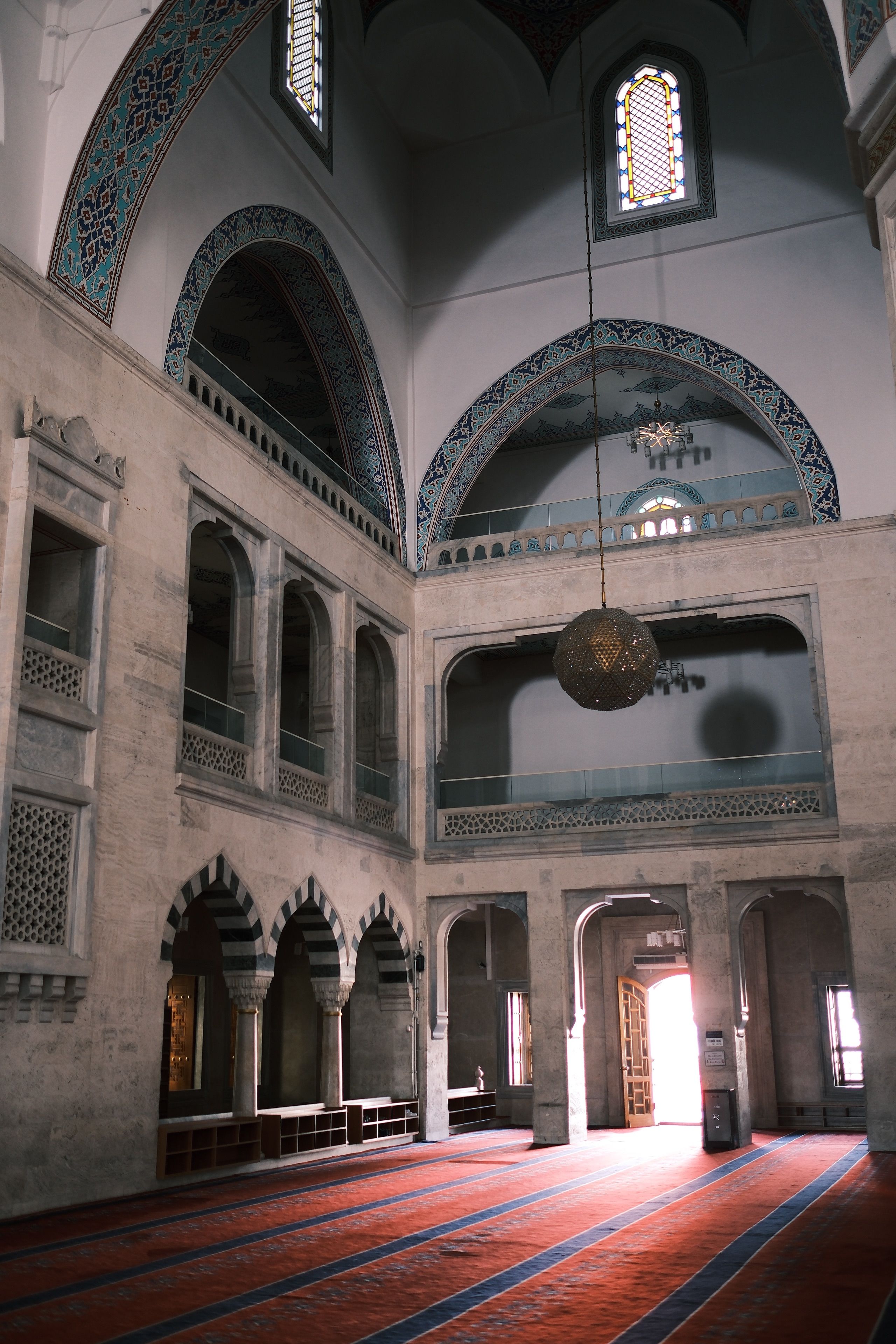 Zenithal Lighting Photos, Download The BEST Free Zenithal Lighting ...