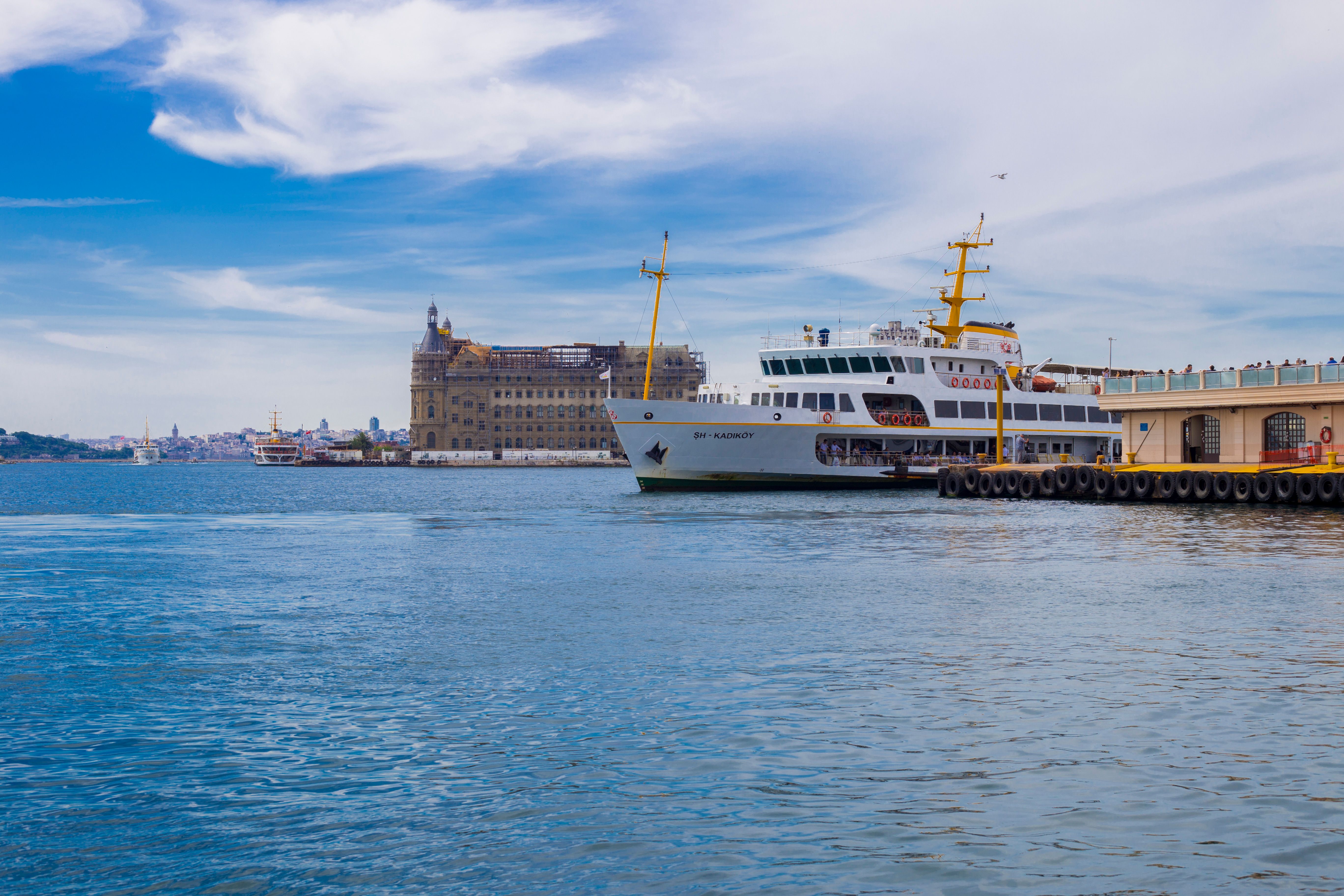 Vibrant Kadıköy Pier with Istanbul Ferry · Free Stock Photo