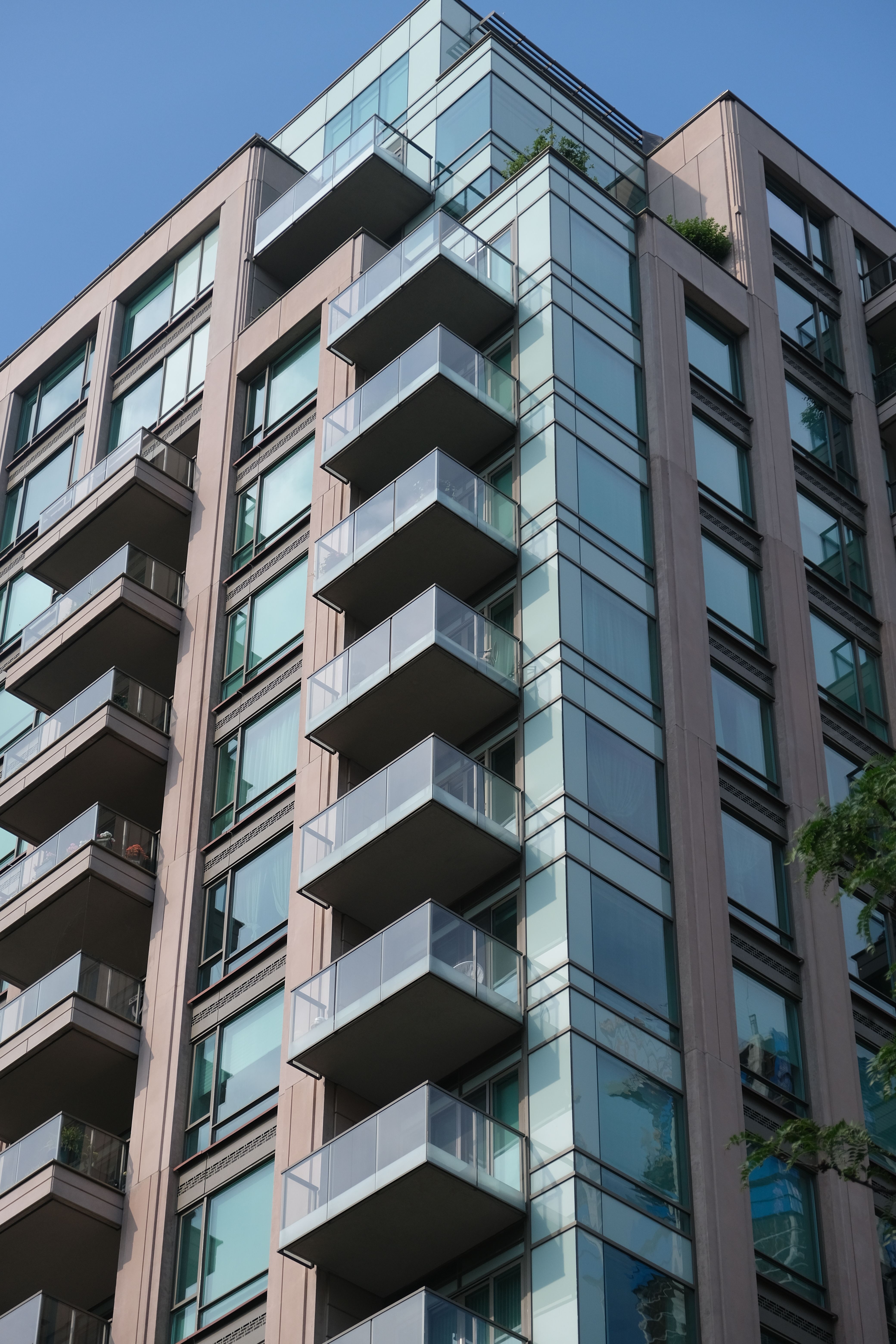 Modern High-Rise Apartment Building in Toronto · Free Stock Photo