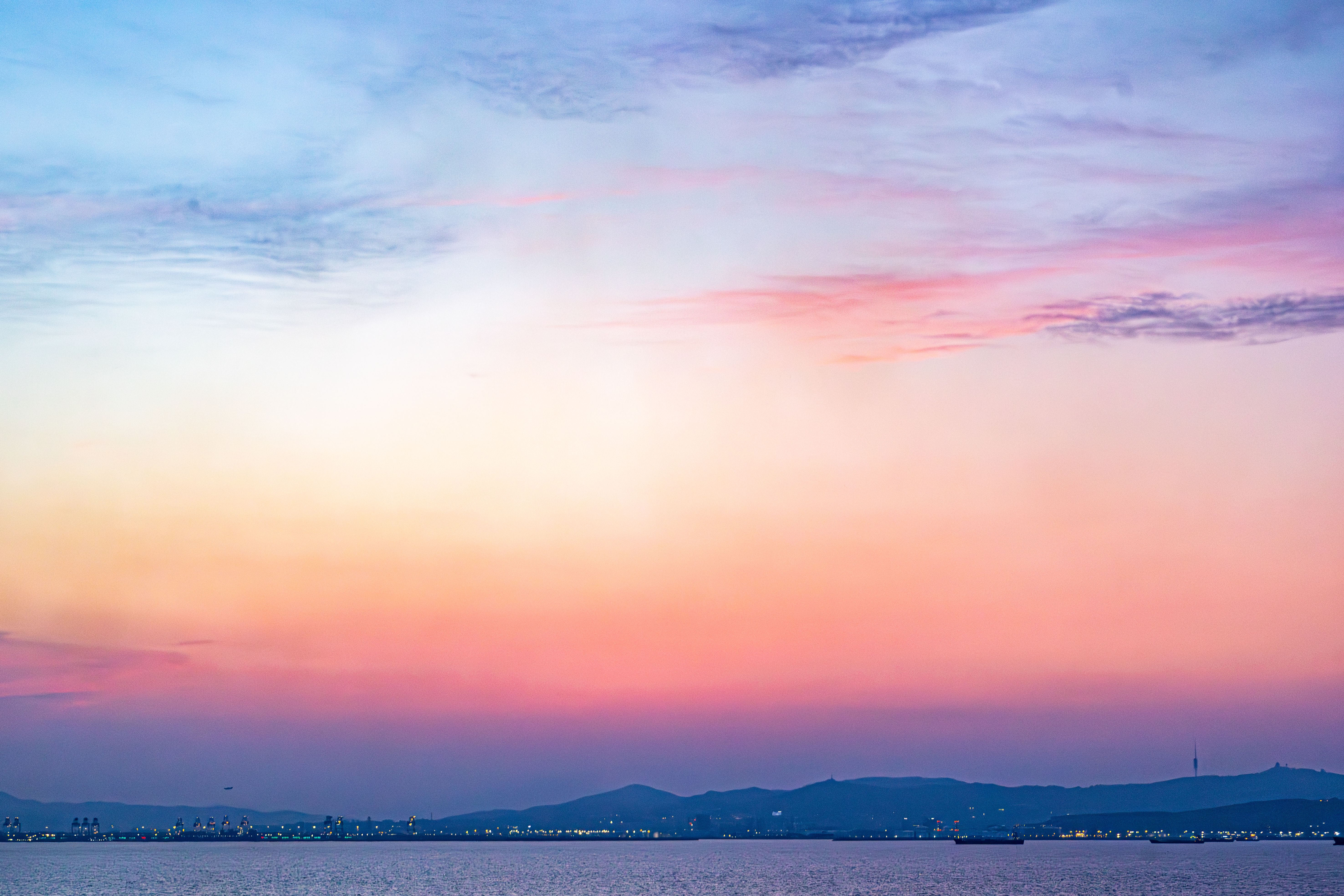 Cityscape Distance Photos, Download The BEST Free Cityscape Distance ...