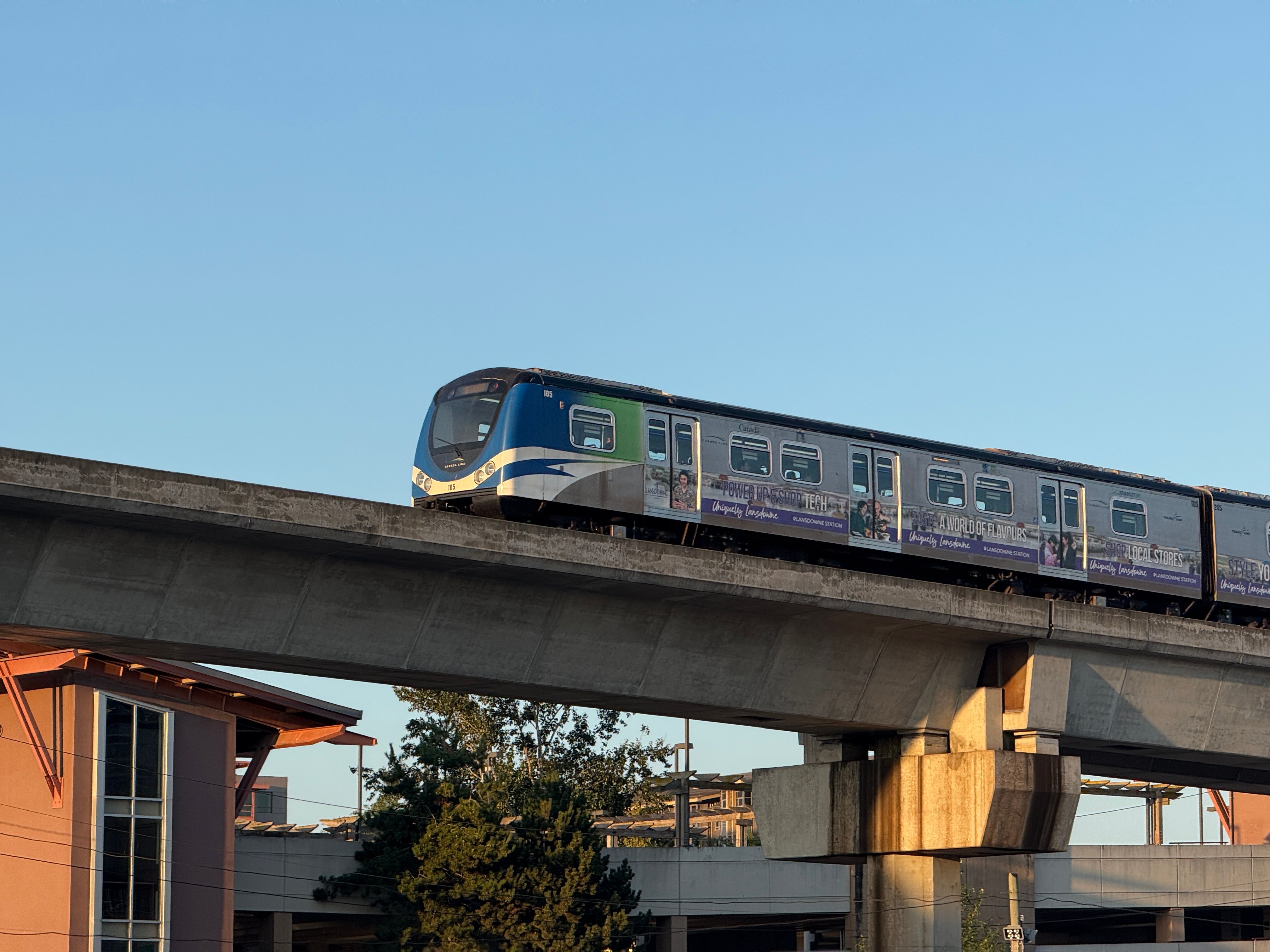 Public Transit Photos, Download The BEST Free Public Transit Stock ...