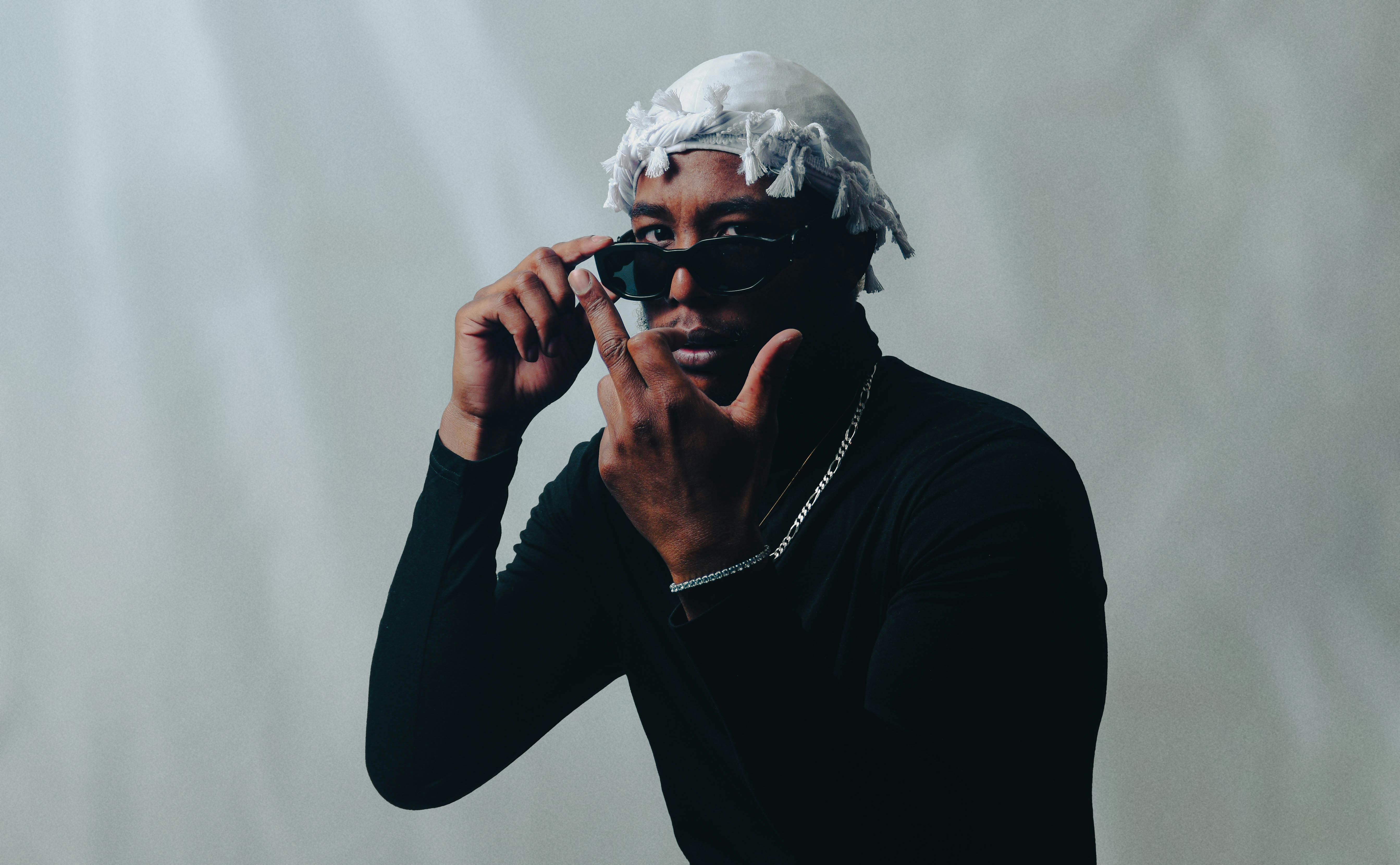 Robux Image Photos, Download The BEST Free Robux Image Stock Photos ...