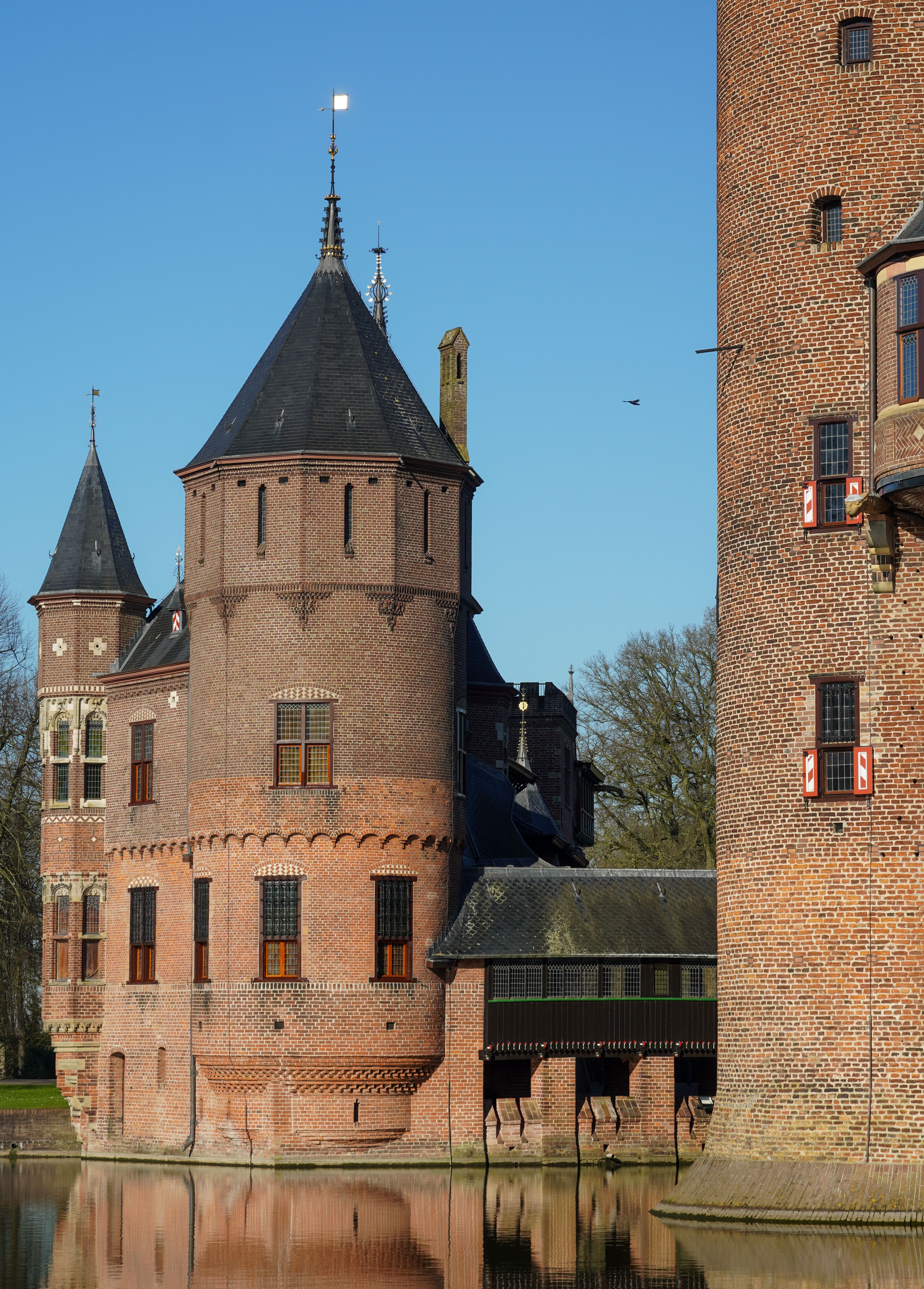Historic Castle in Utrecht Reflecting on Water · Free Stock Photo