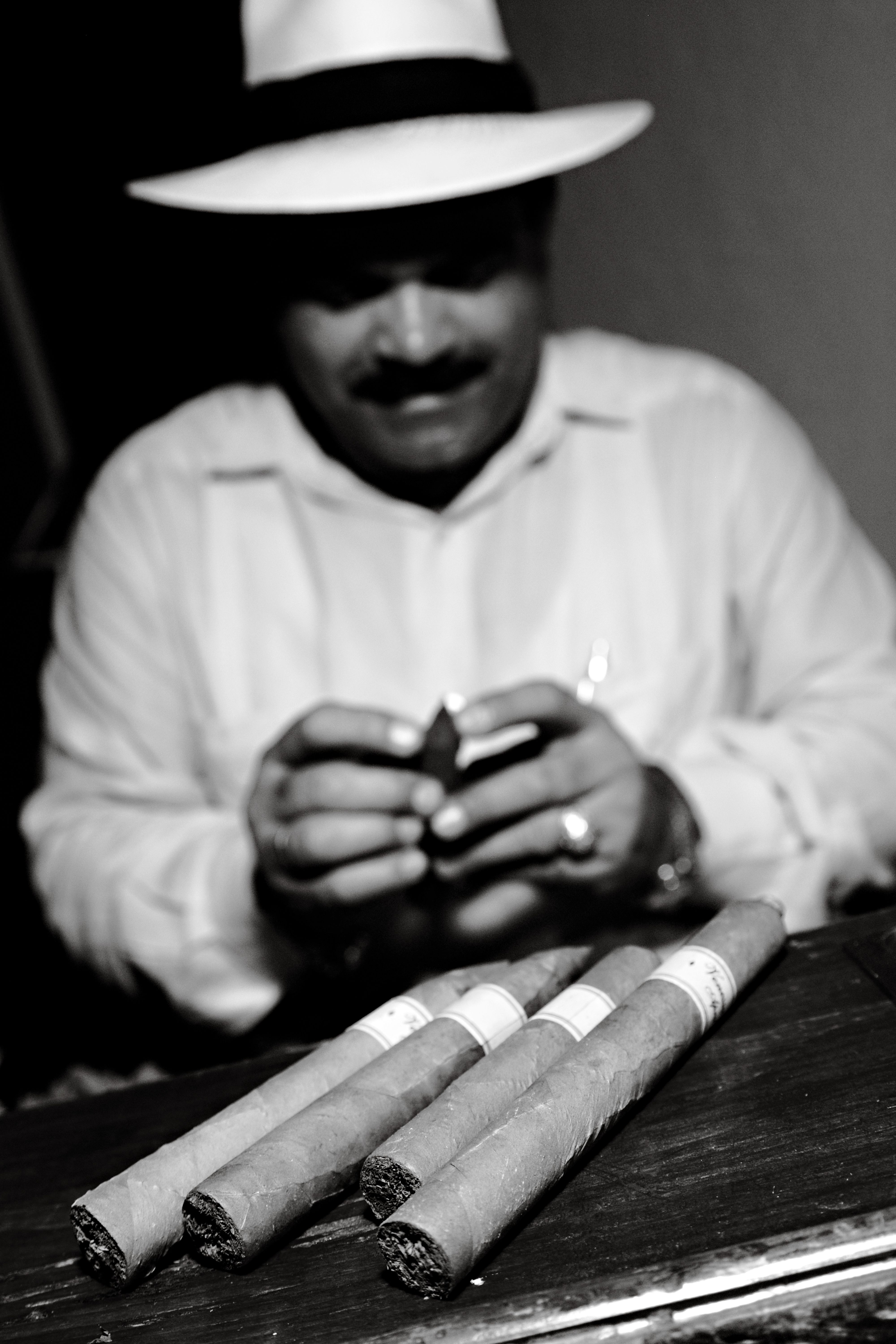 Cigars Photos, Download The BEST Free Cigars Stock Photos & HD Images