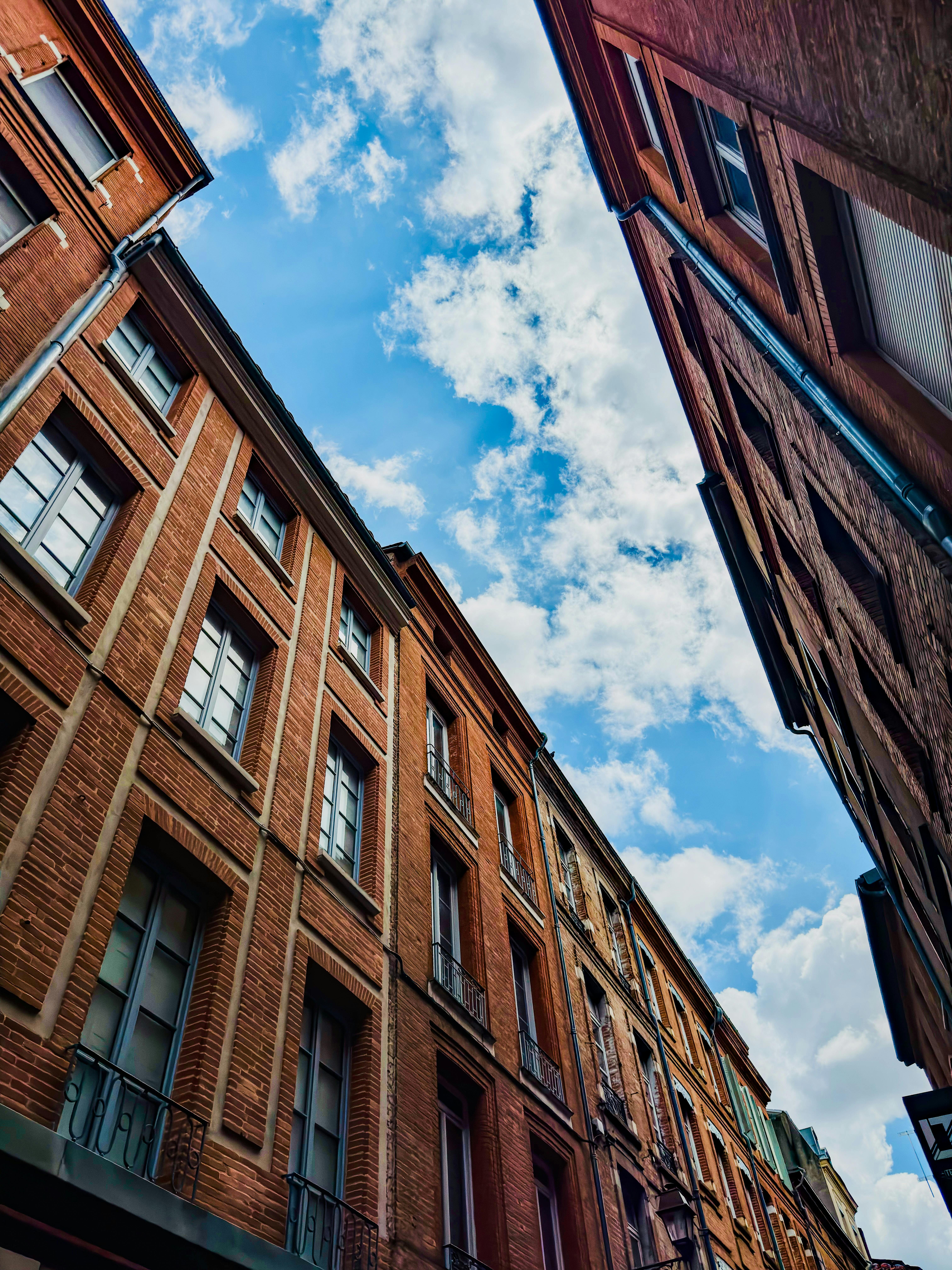 Historic Brick Buildings in Toulouse, France · Free Stock Photo