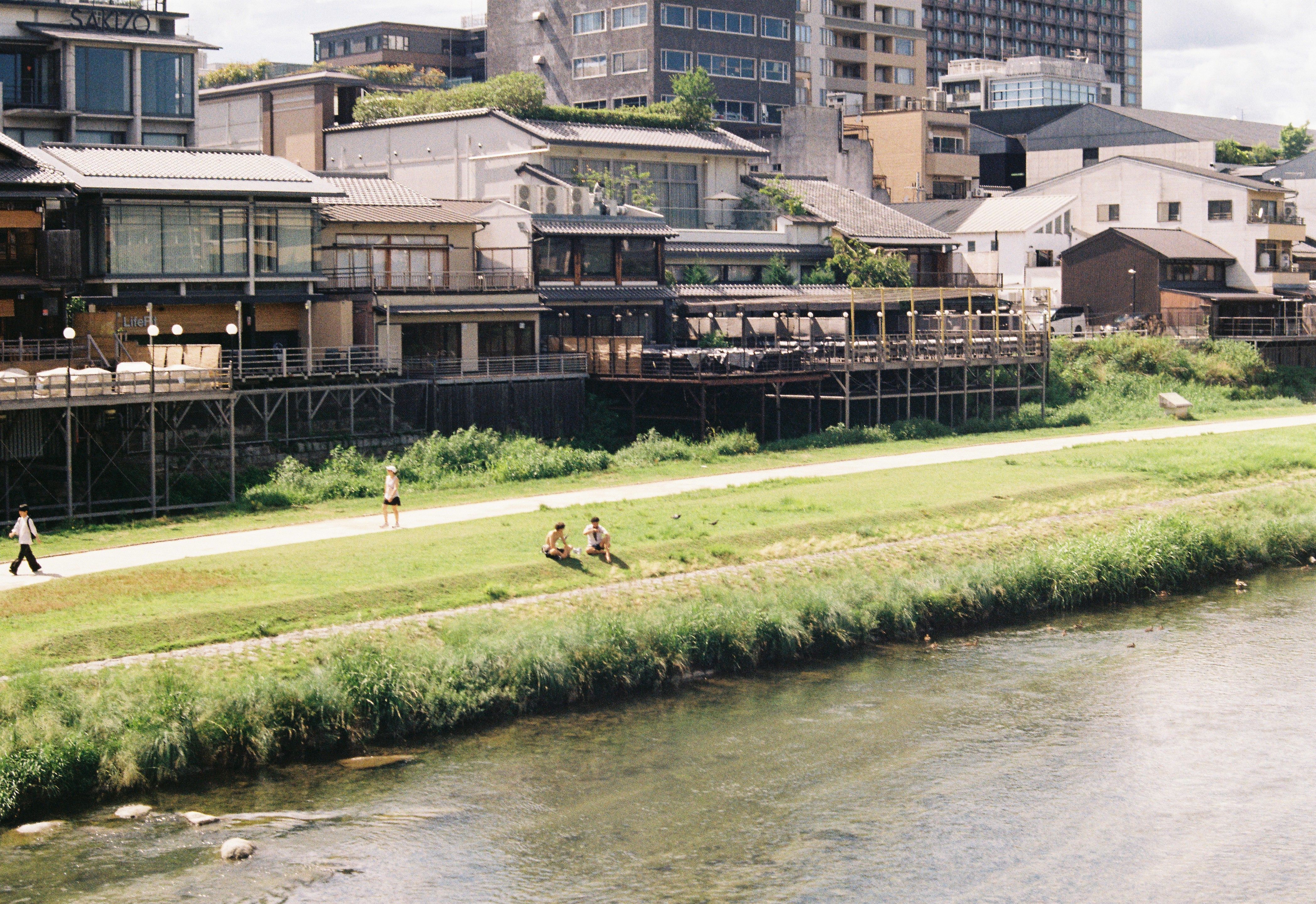 Charming Riverside View in Kyoto, Japan · Free Stock Photo