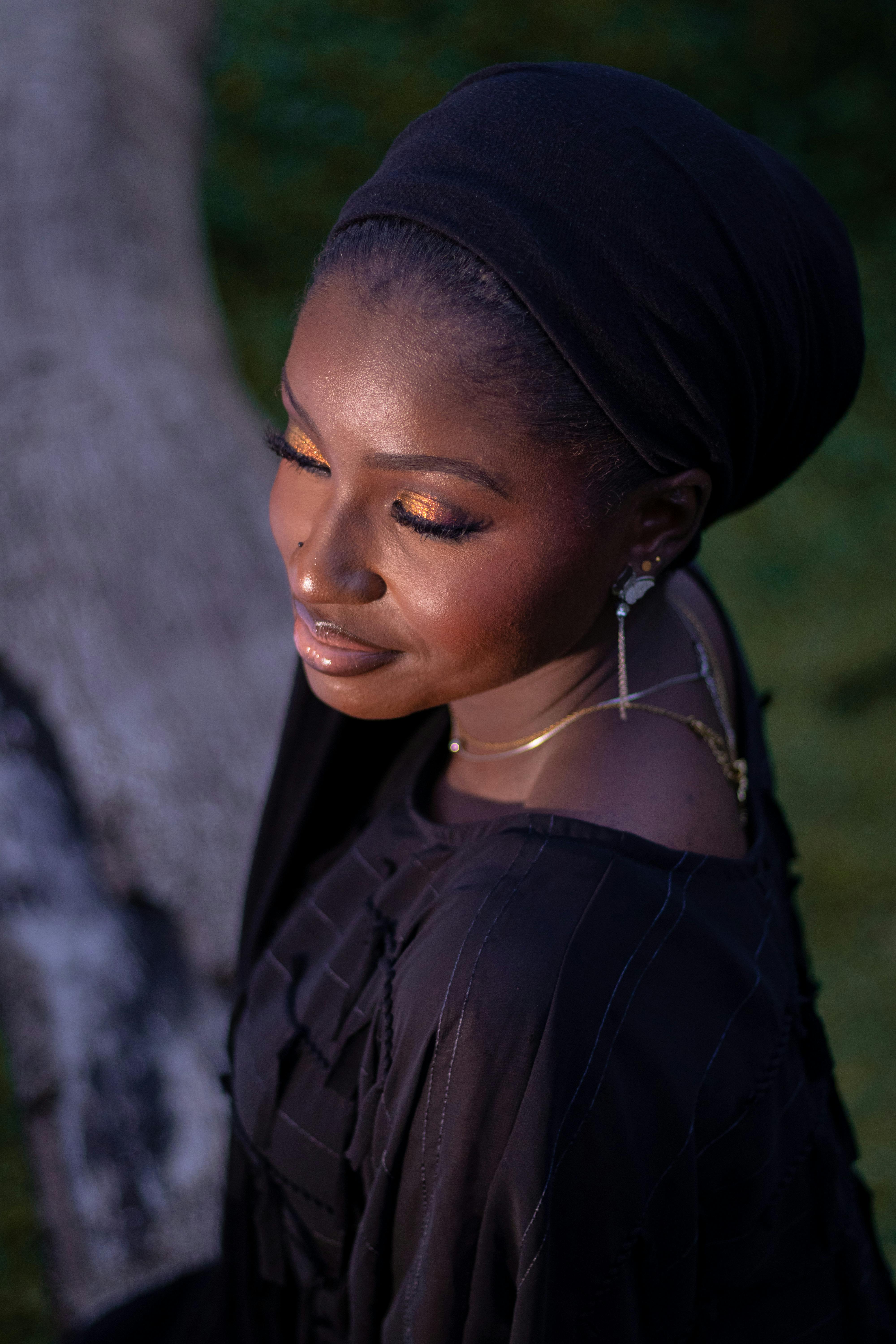 Yum Piercing Photos, Download The BEST Free Yum Piercing Stock Photos ...