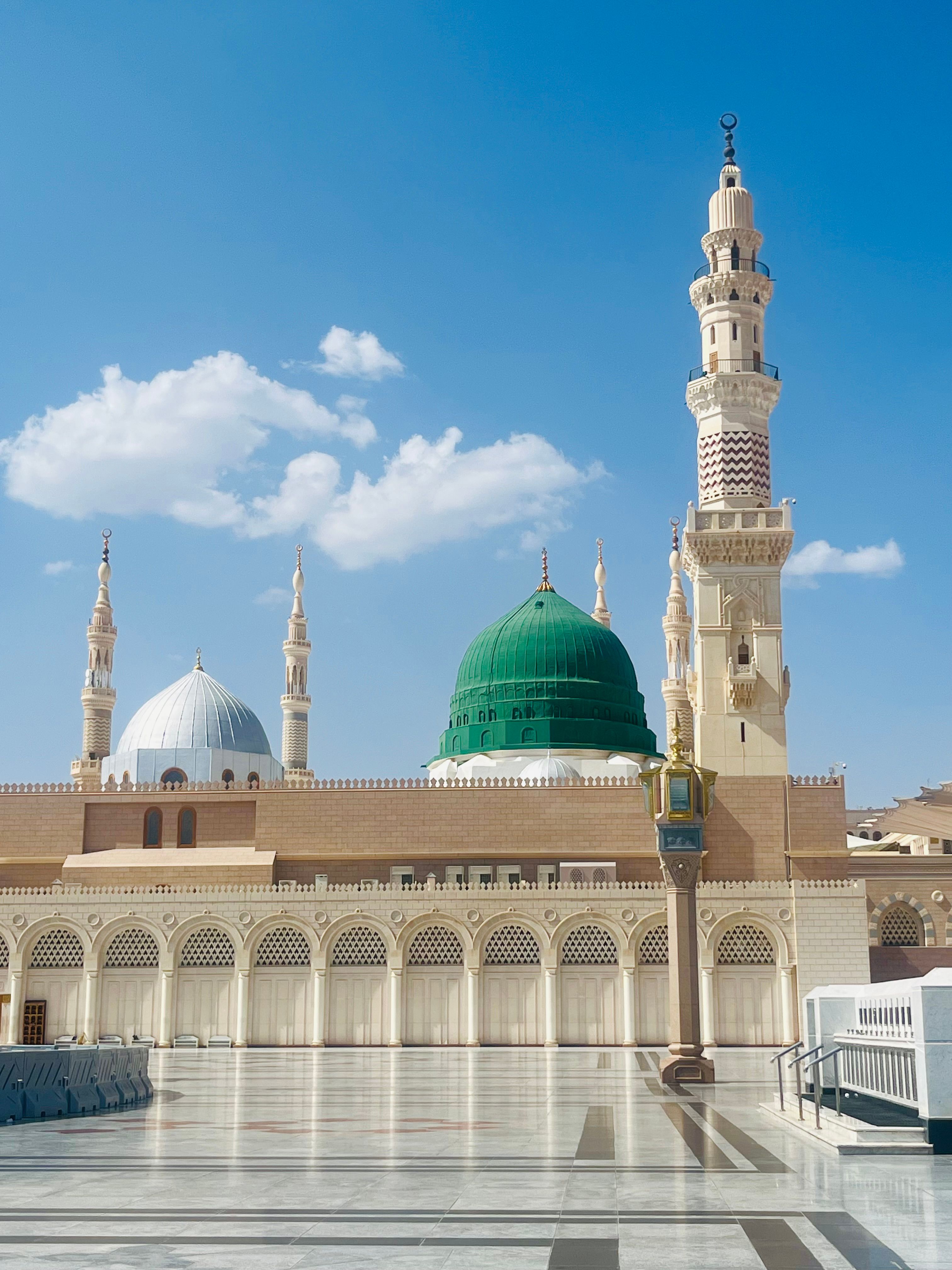 Prophet Mosque in Medina in Saudi Arabia · Free Stock Photo