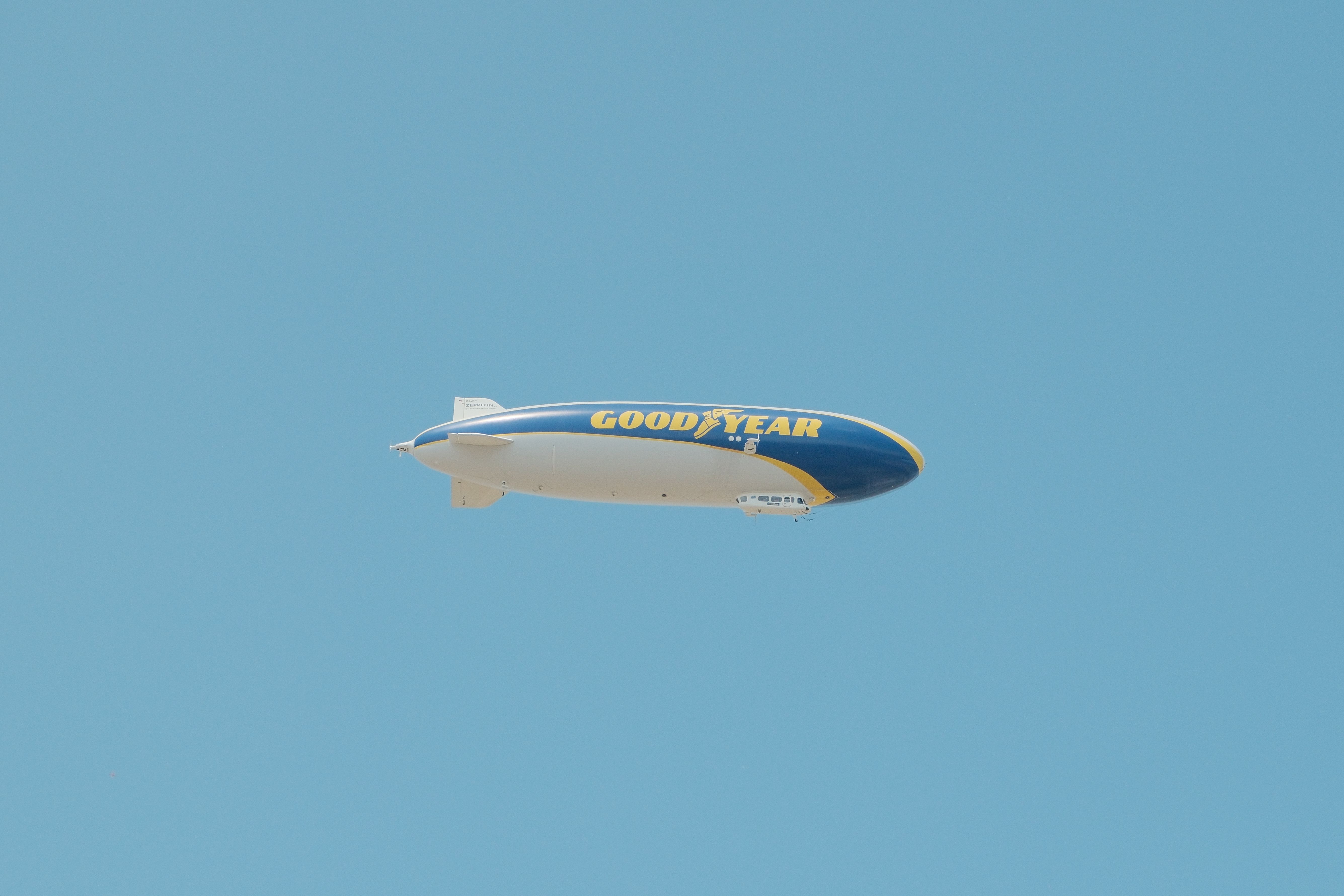 Blimp Photos, Download The BEST Free Blimp Stock Photos & HD Images