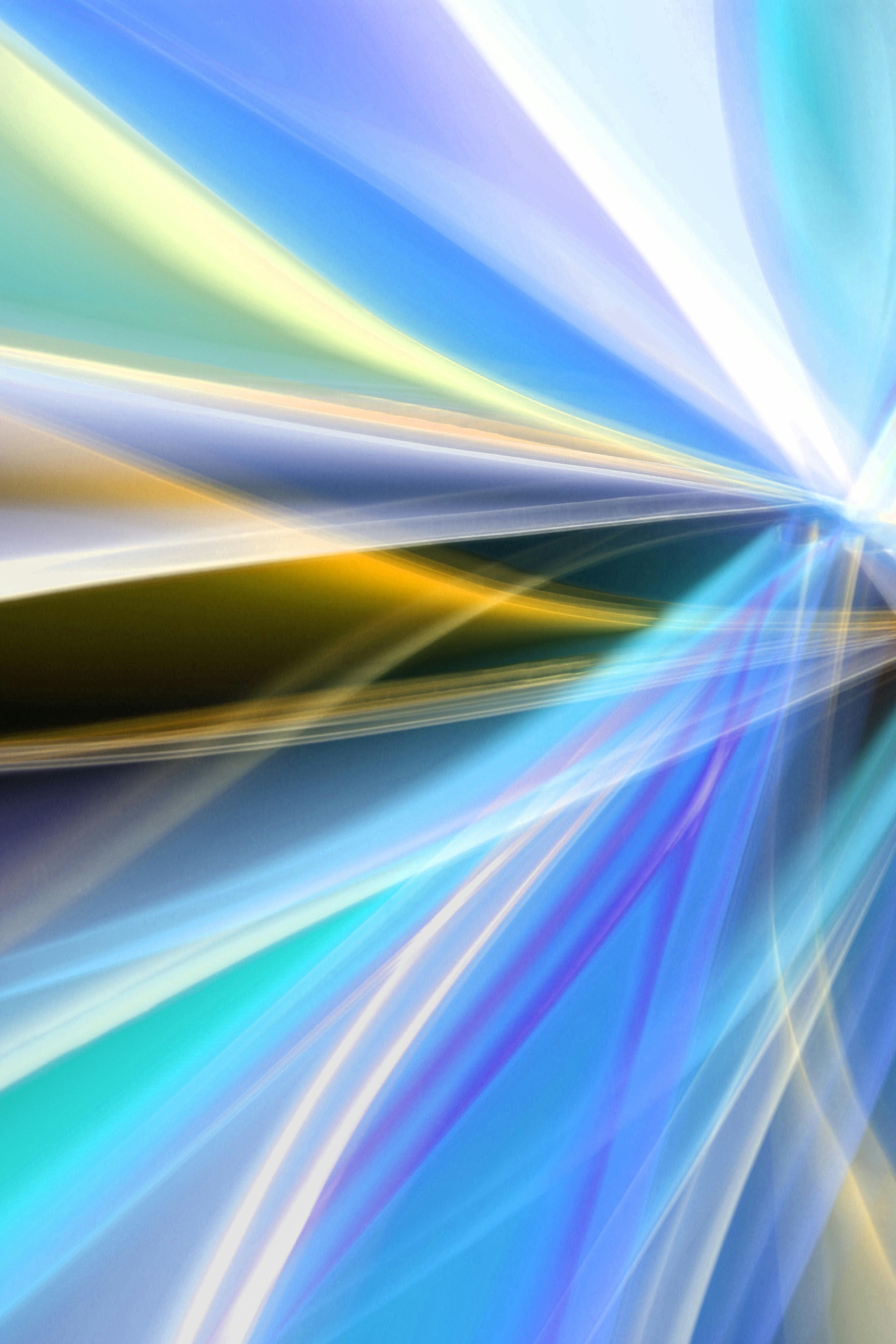 Vibrant Abstract Light Streaks Artwork · Free Stock Photo