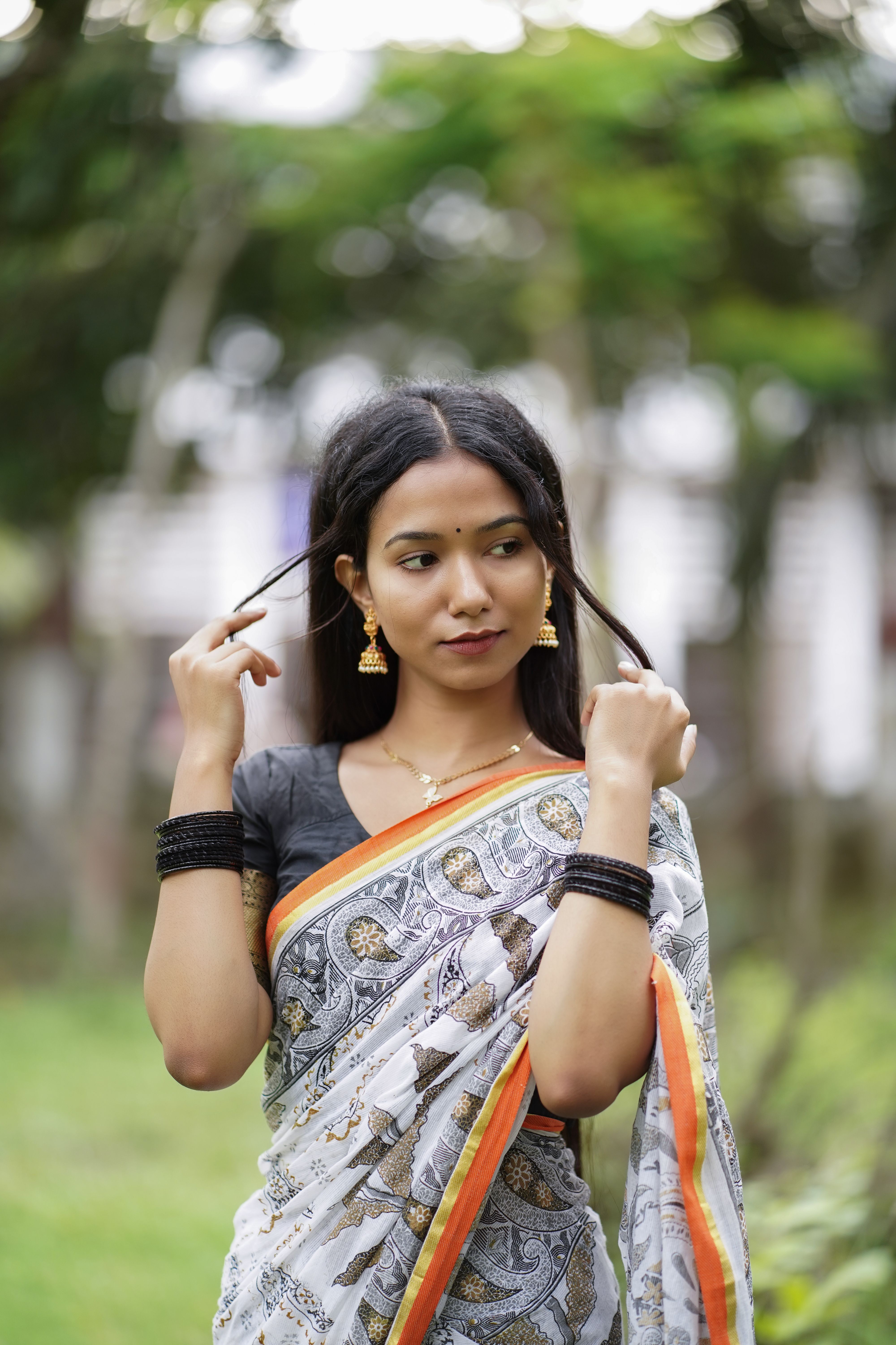 Indian Aunties Photos, Download The BEST Free Indian Aunties Stock ...
