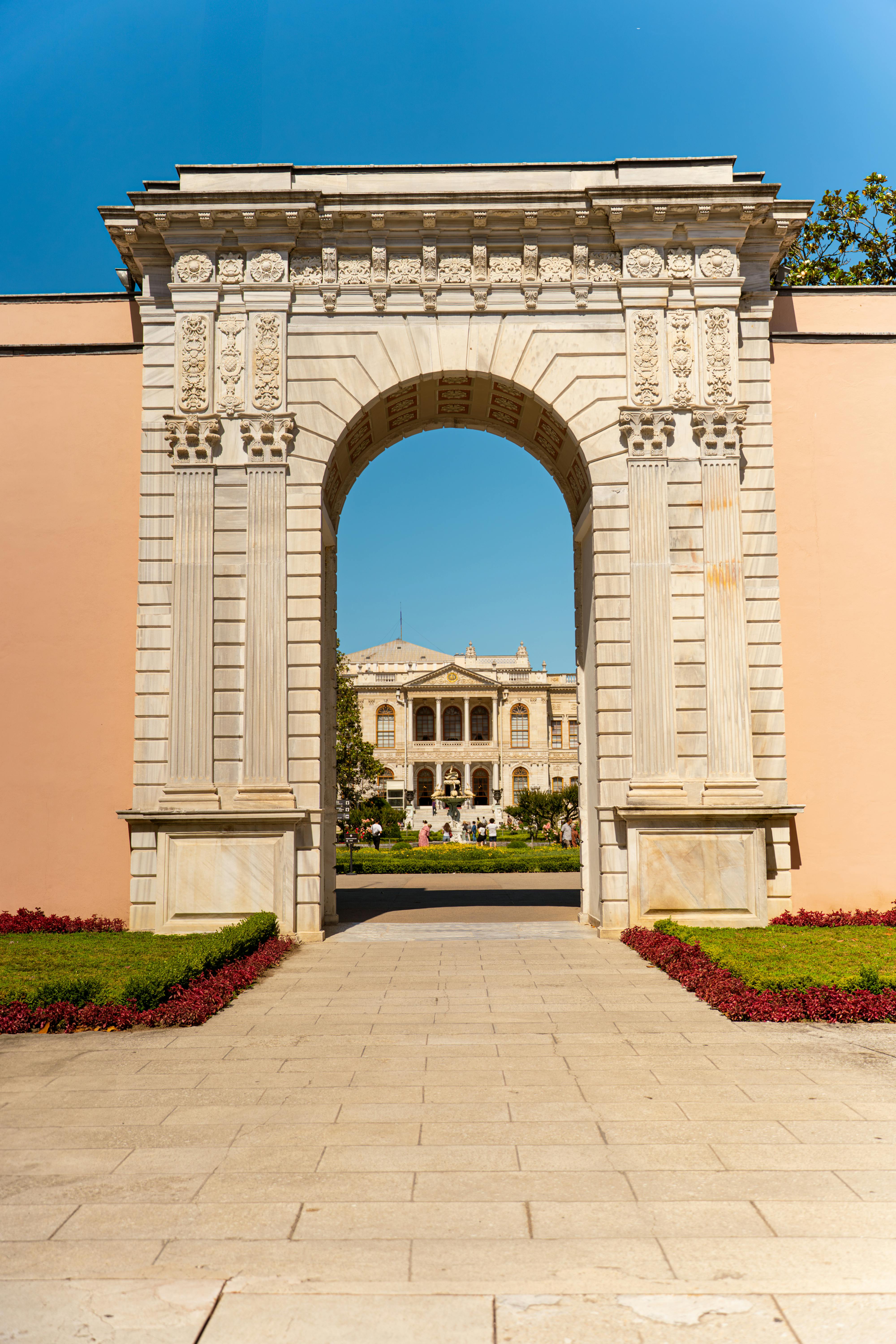 Iconic Gate Photos, Download The BEST Free Iconic Gate Stock Photos ...
