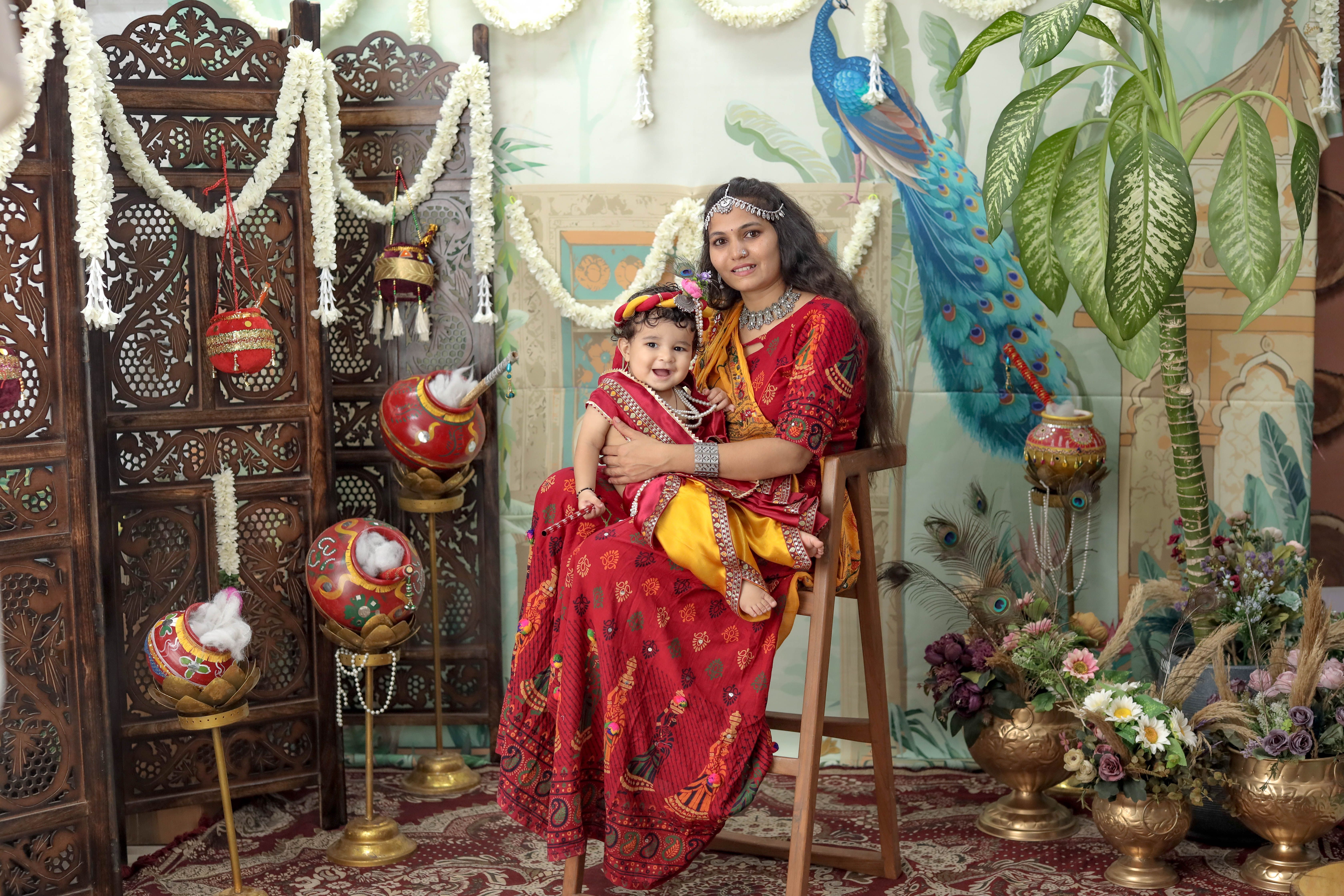Mother and Child in Traditional Indian Attire · Free Stock Photo