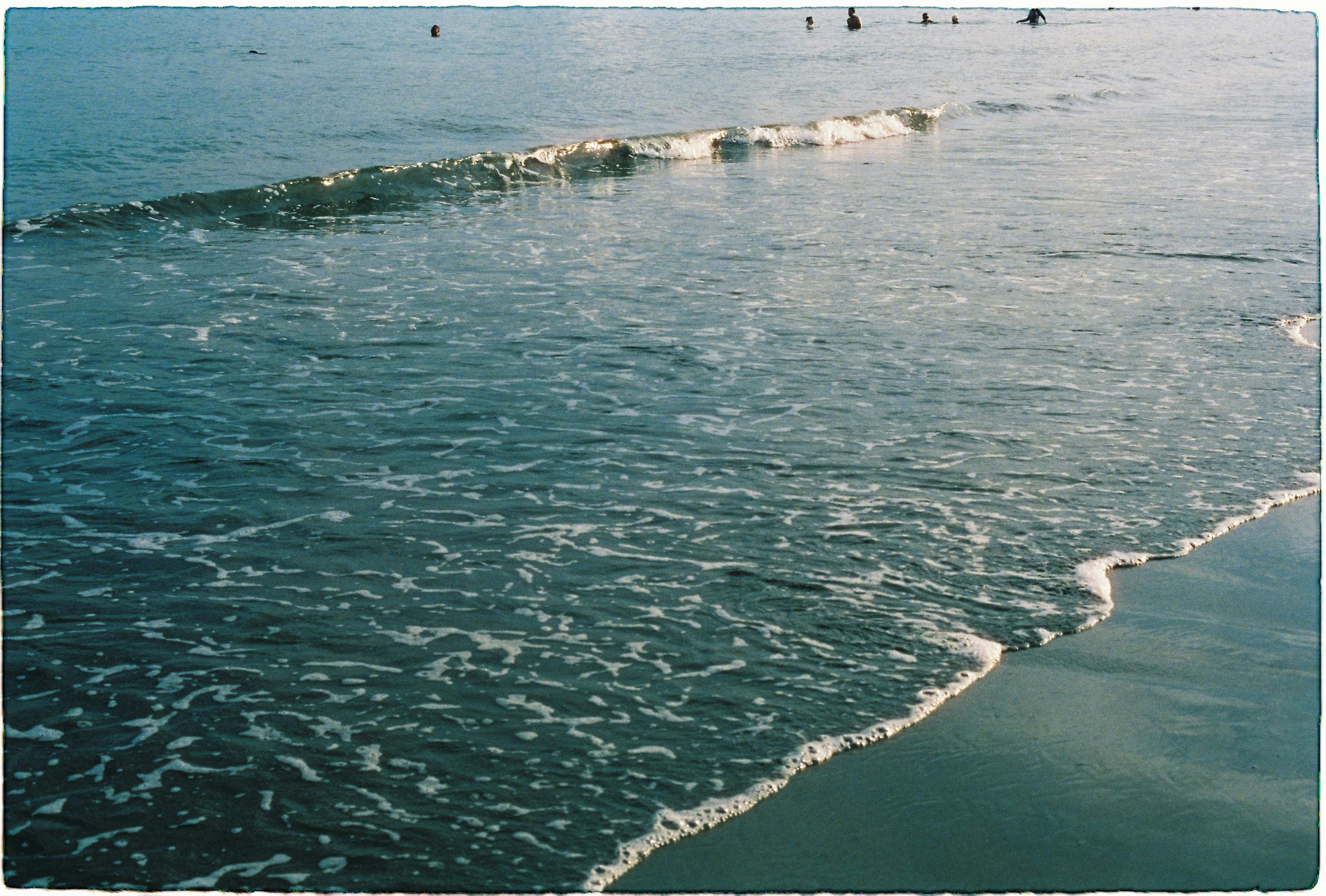 Beach Sand Spill Photos, Download The BEST Free Beach Sand Spill Stock ...