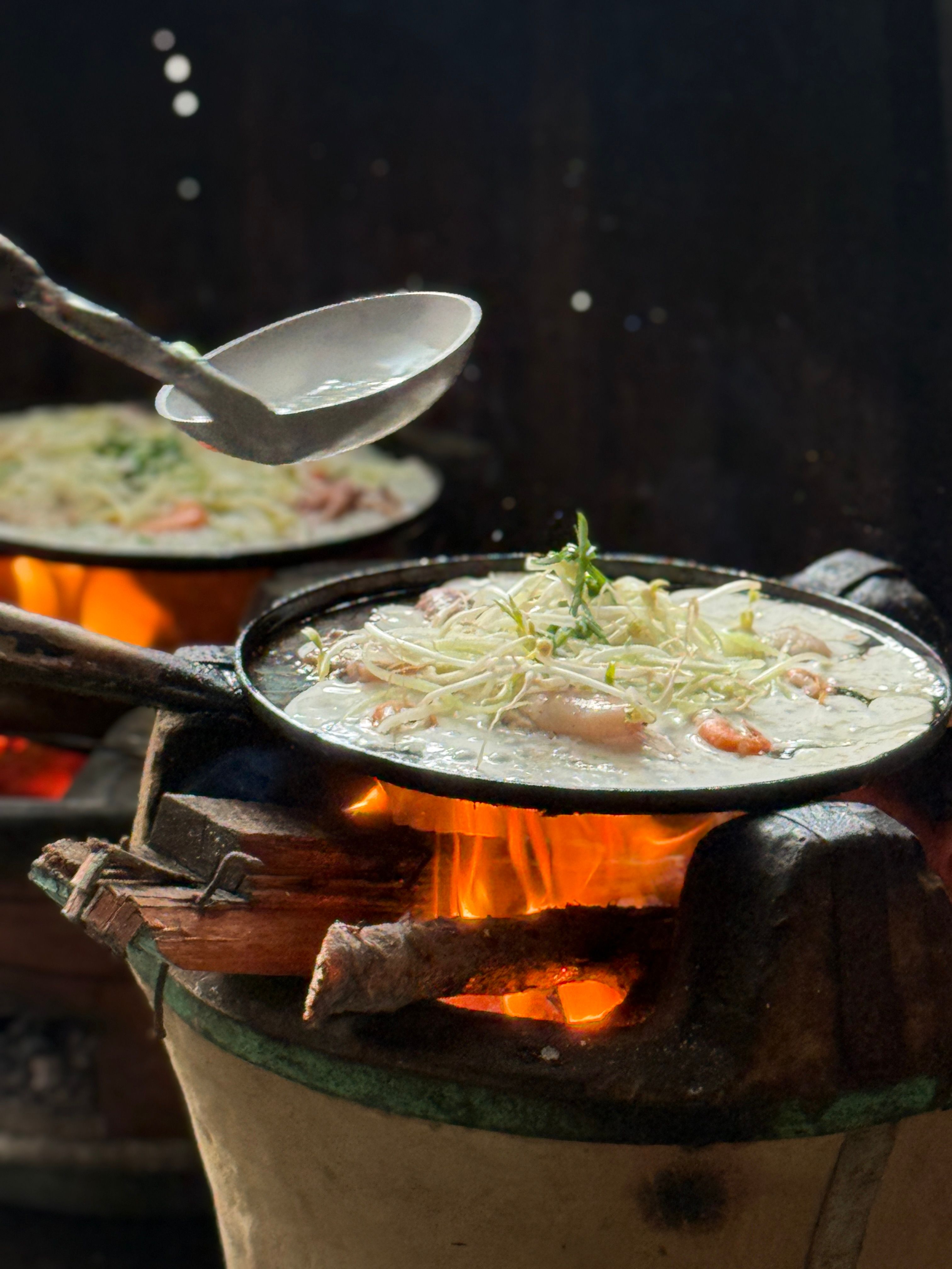 Traditional Vietnamese Pancakes on Clay Stoves · Free Stock Photo
