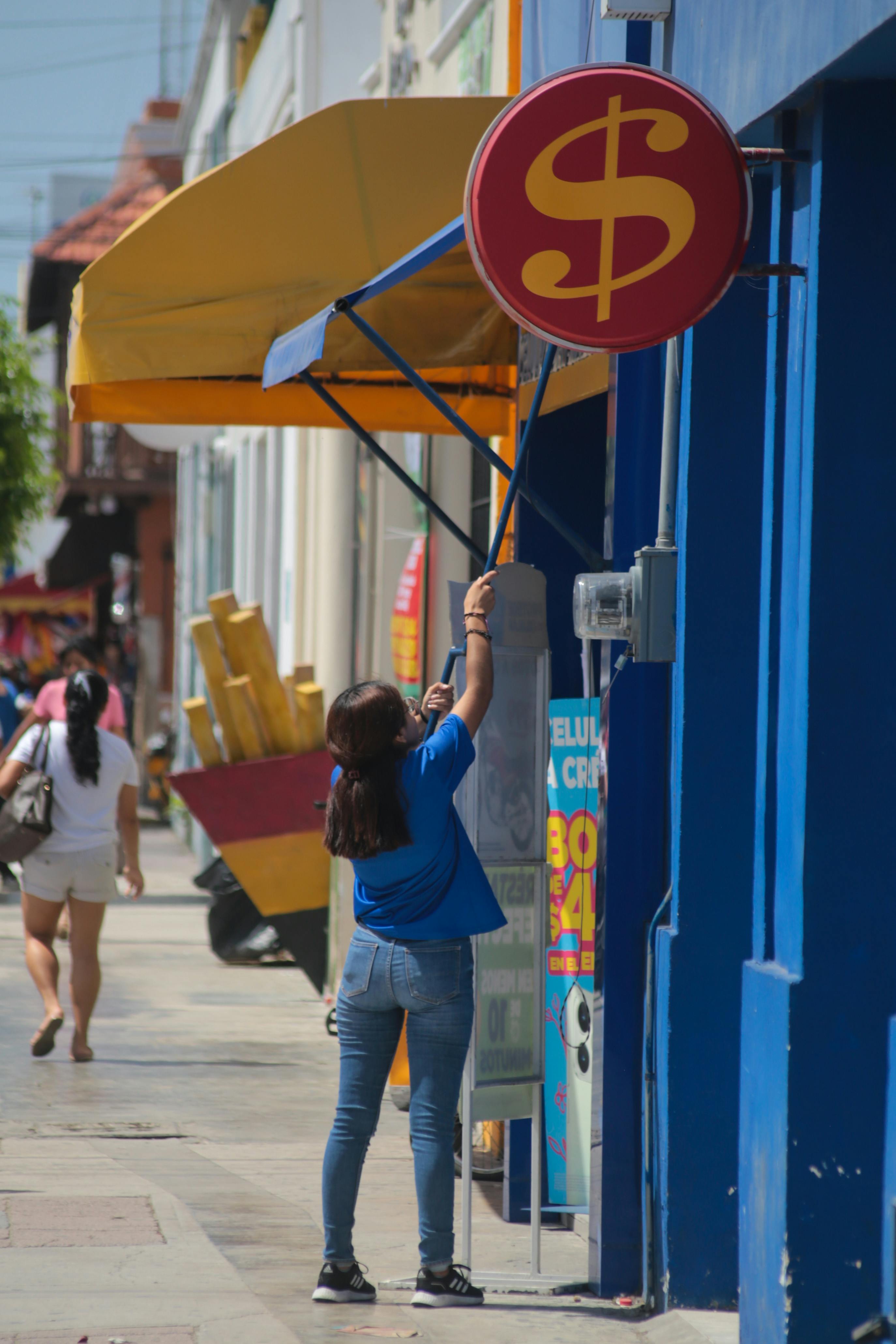 Nipples+Poking+Through+Shirts+Images Photos, Download The BEST Free ...