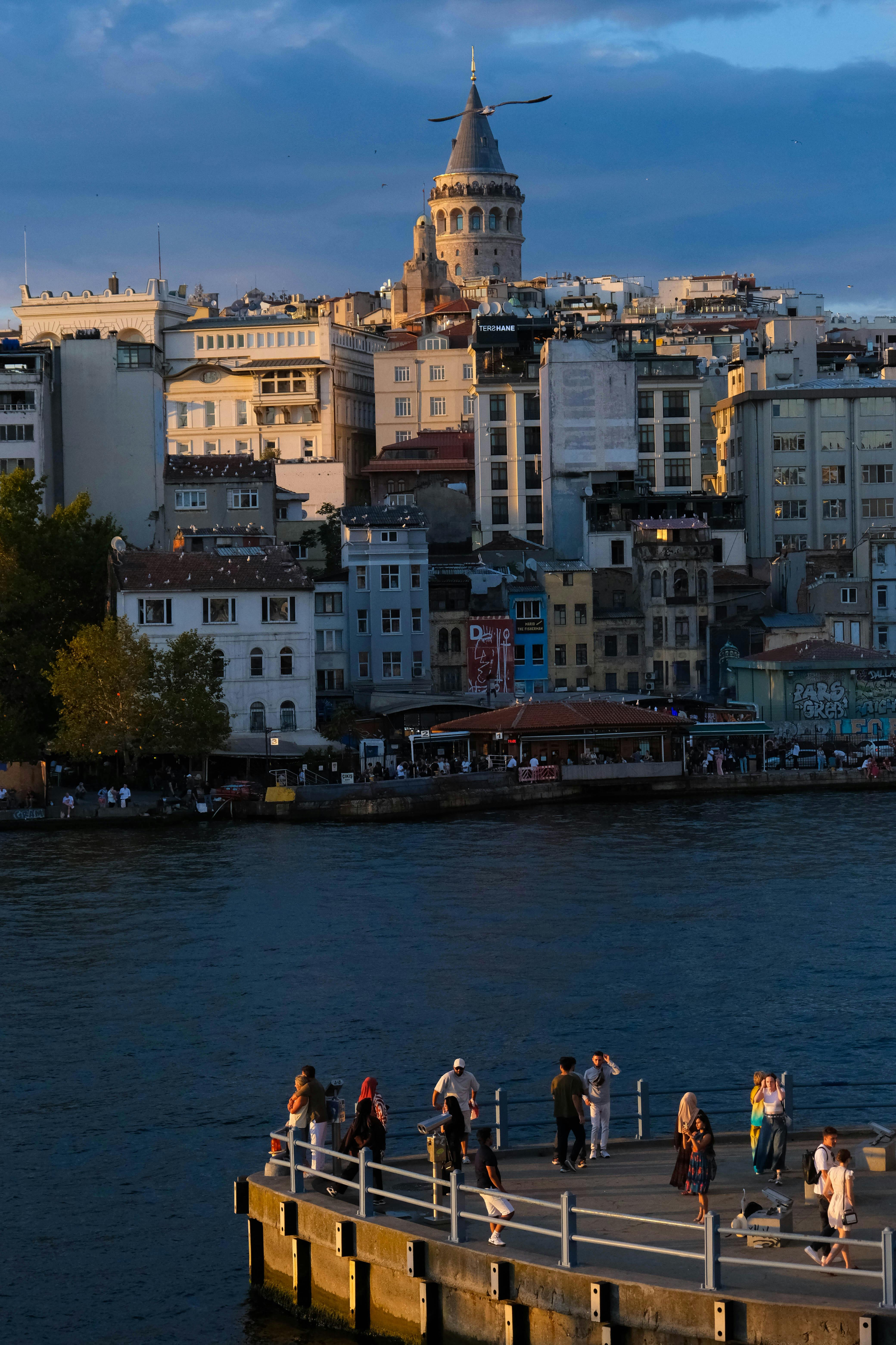 Tabak Dock Photos, Download The BEST Free Tabak Dock Stock Photos & HD ...