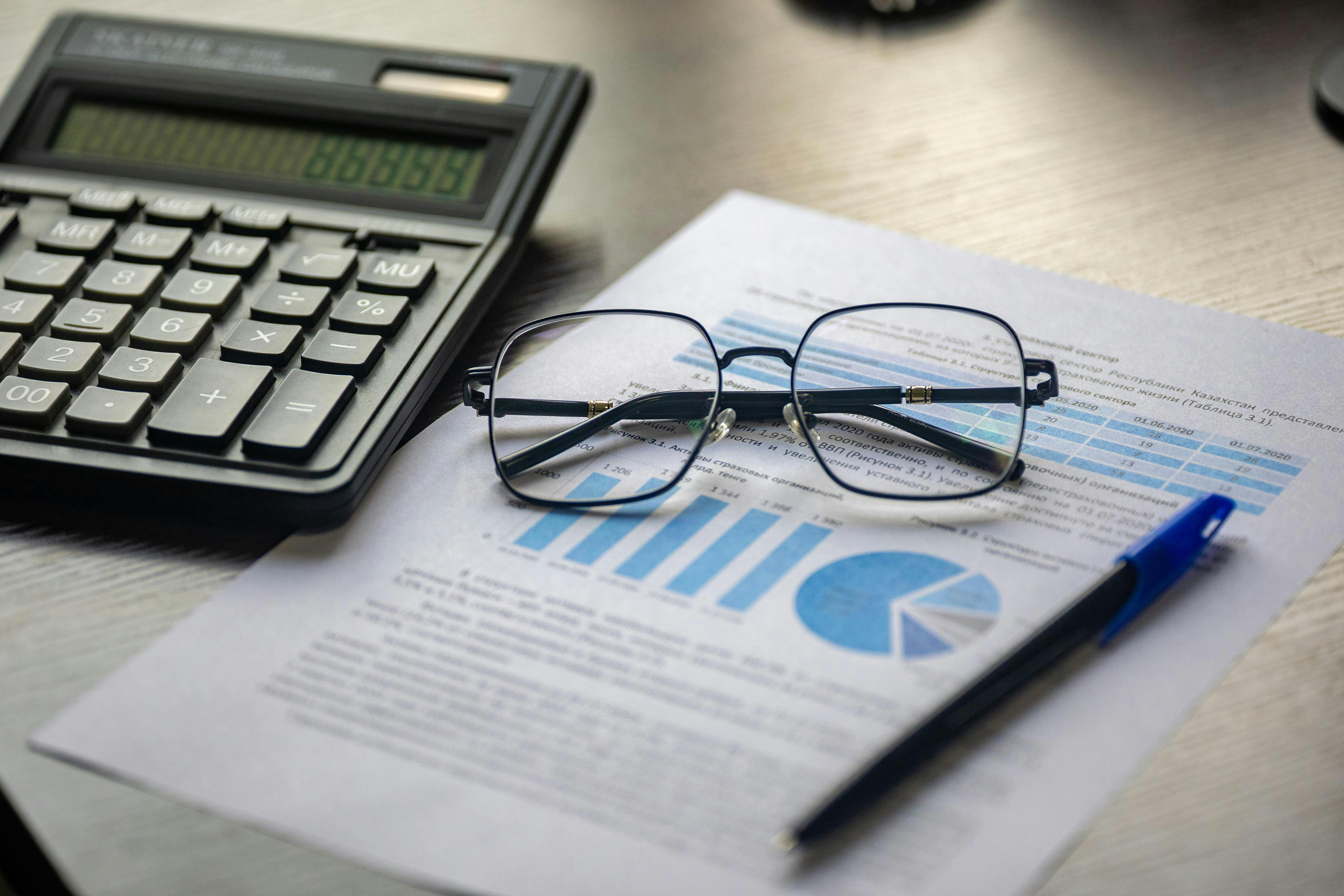 Accountant Photos, Download The BEST Free Accountant Stock Photos & HD ...