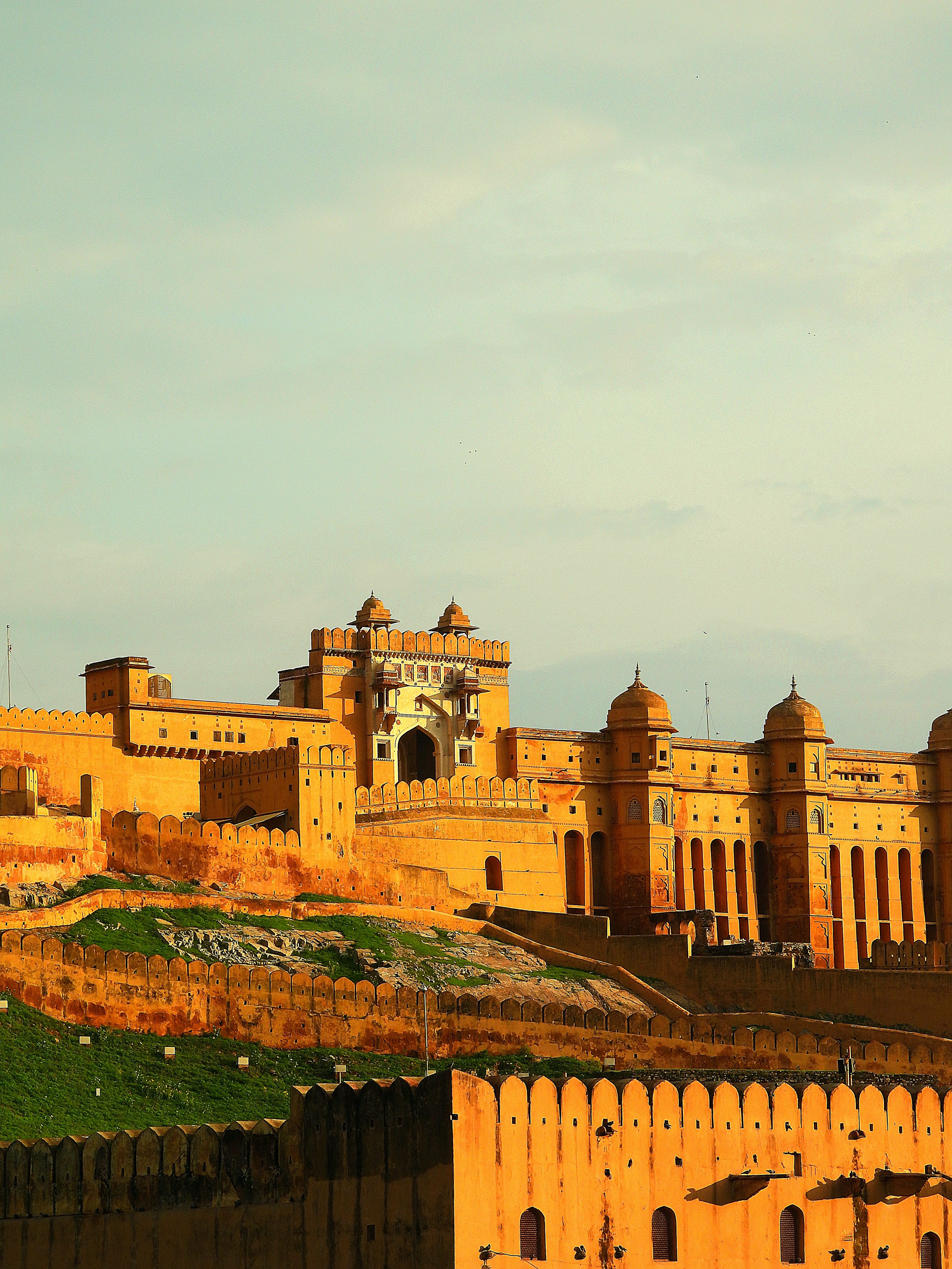 Majestic Amber Fort in Jaipur at Sunset · Free Stock Photo