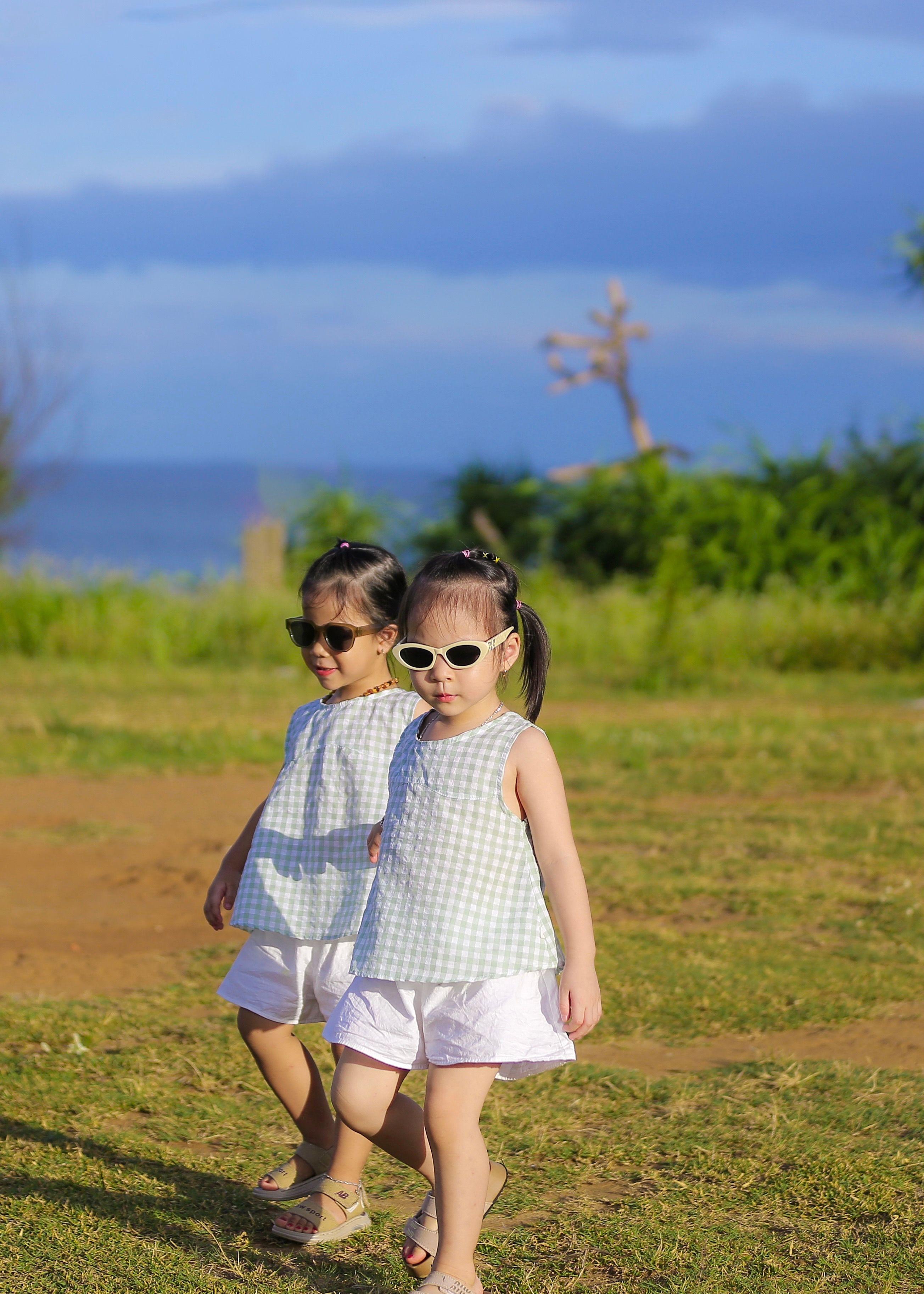 Girls Freedom Photos, Download The BEST Free Girls Freedom Stock Photos ...