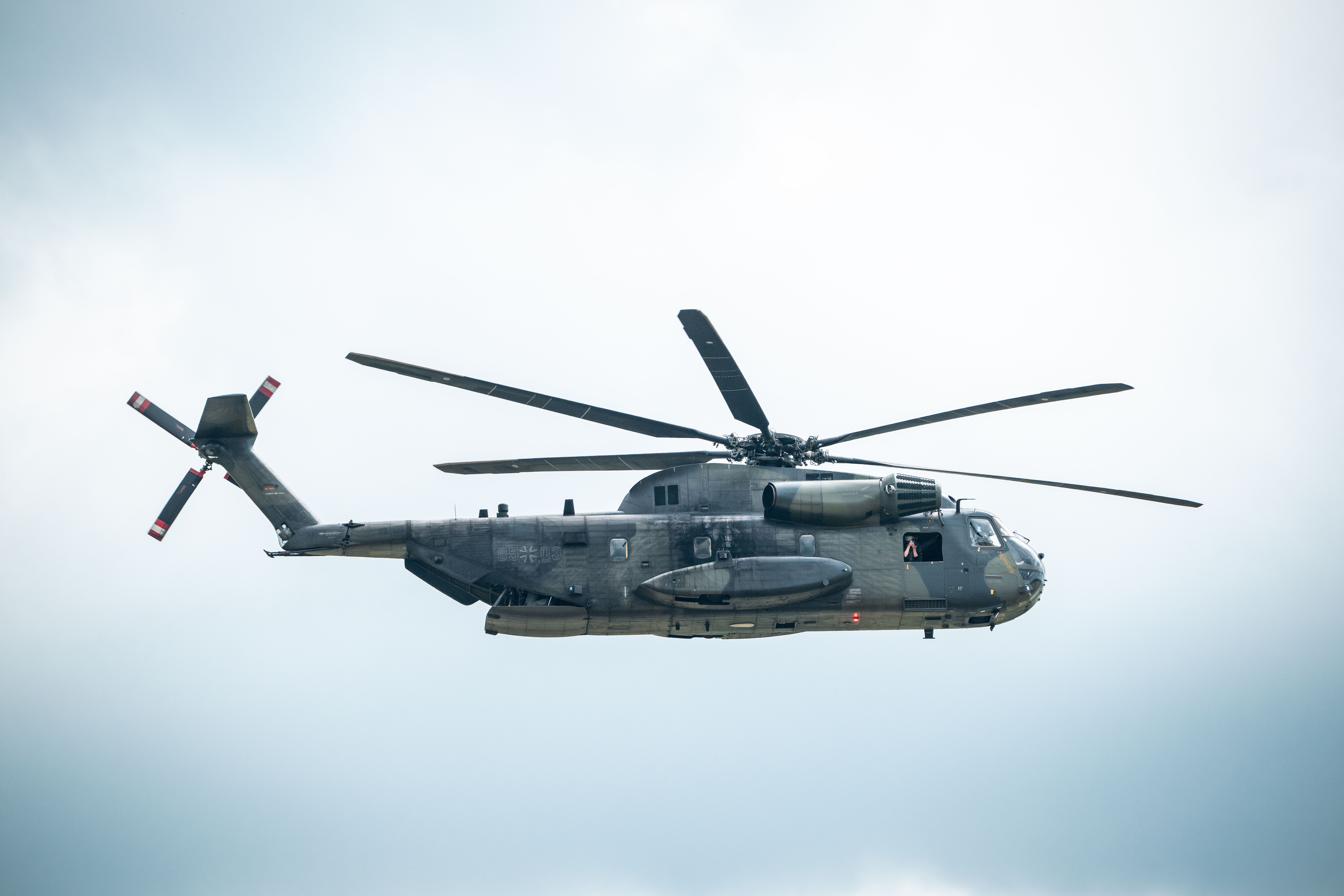 Helicopter Photos, Download The BEST Free Helicopter Stock Photos & HD ...