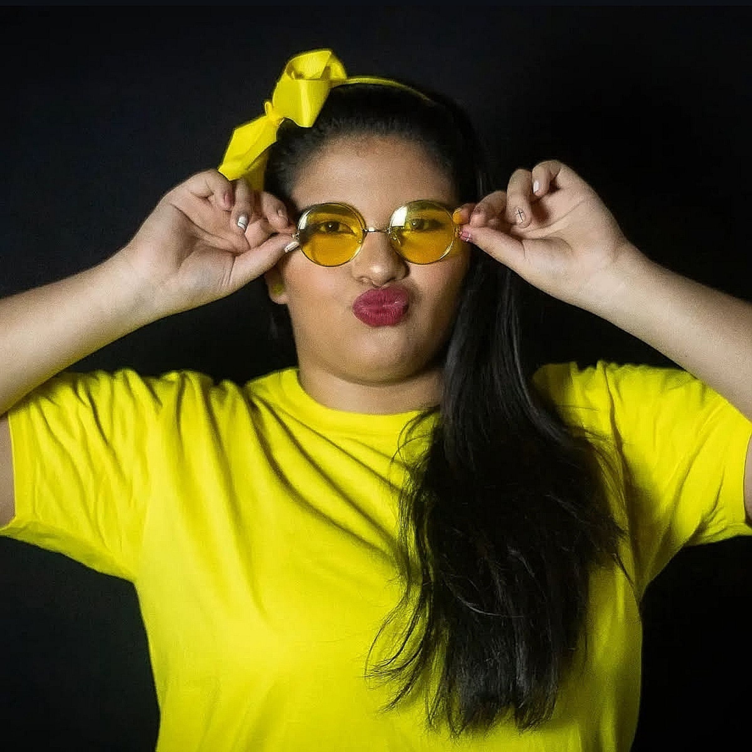 Attitude Girl Bullet Pose Photos, Download The BEST Free Attitude Girl ...