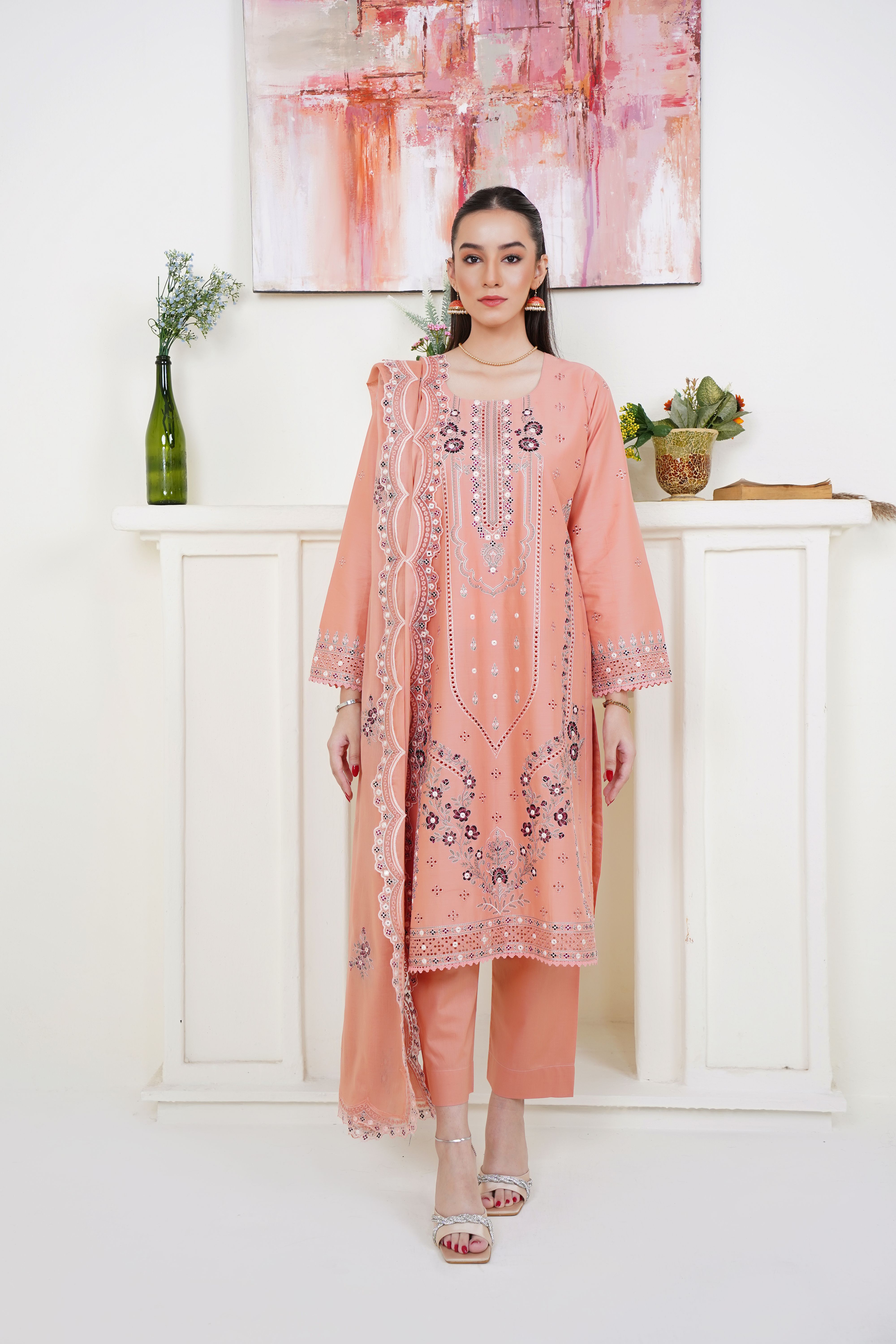 Elegant Traditional Eastern Fashion in Lahore Studio · Free Stock Photo