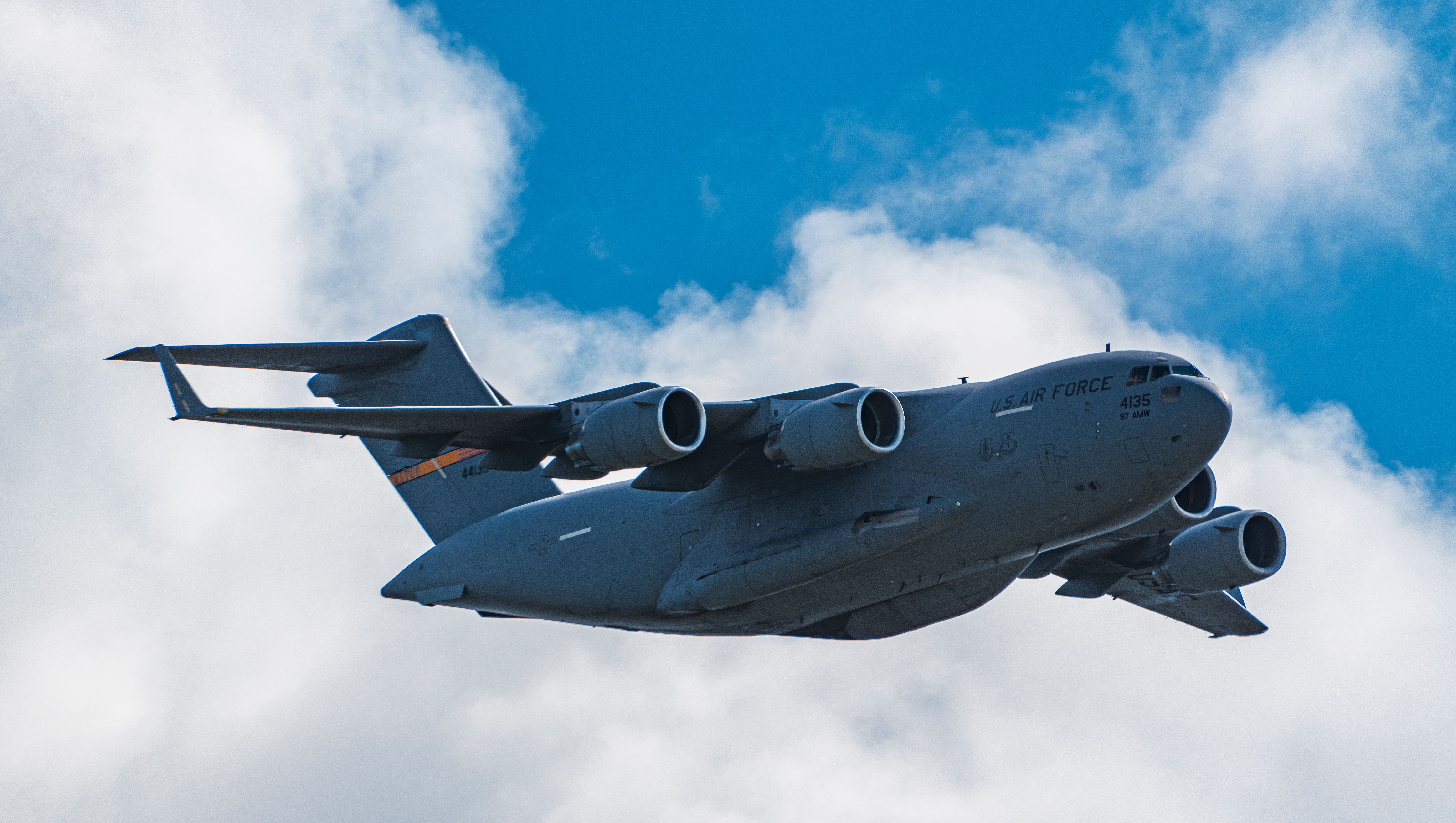 C-17 Globemaster III Aircraft in Flight · Free Stock Photo