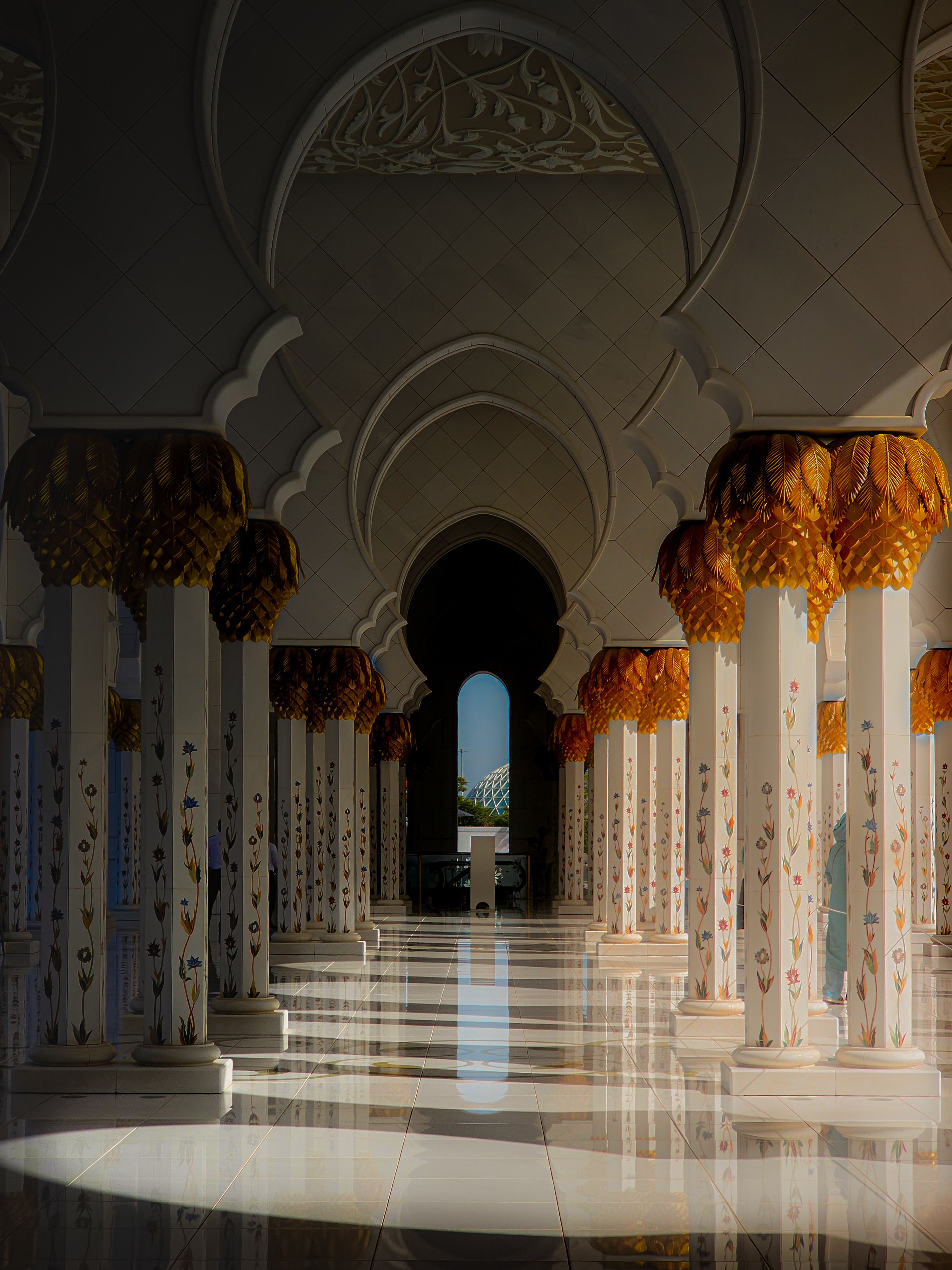 Stunning Architectural Columns at Sunset · Free Stock Photo