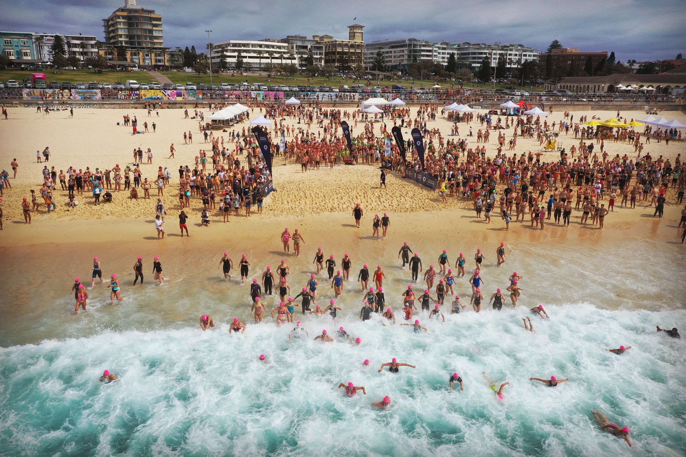 People Running In To The Water Free Stock Photo people-running-in-to-the-water-free-stock-photo