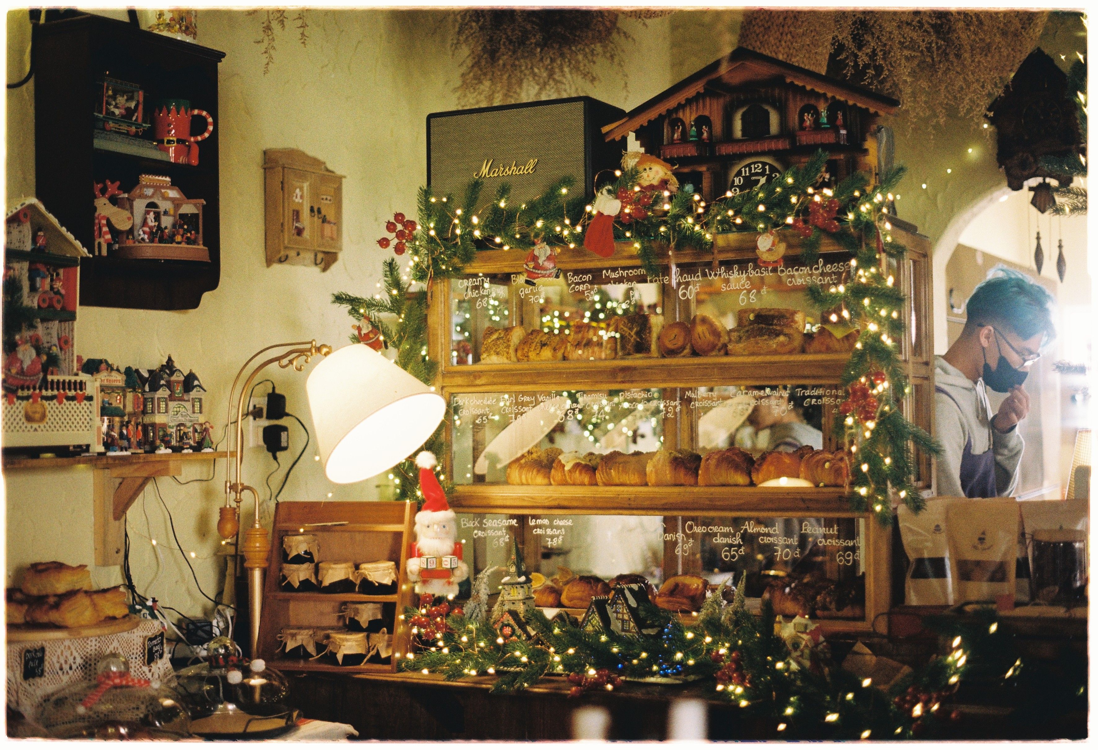 Christmas Bakery Interior Photos, Download The BEST Free Christmas ...